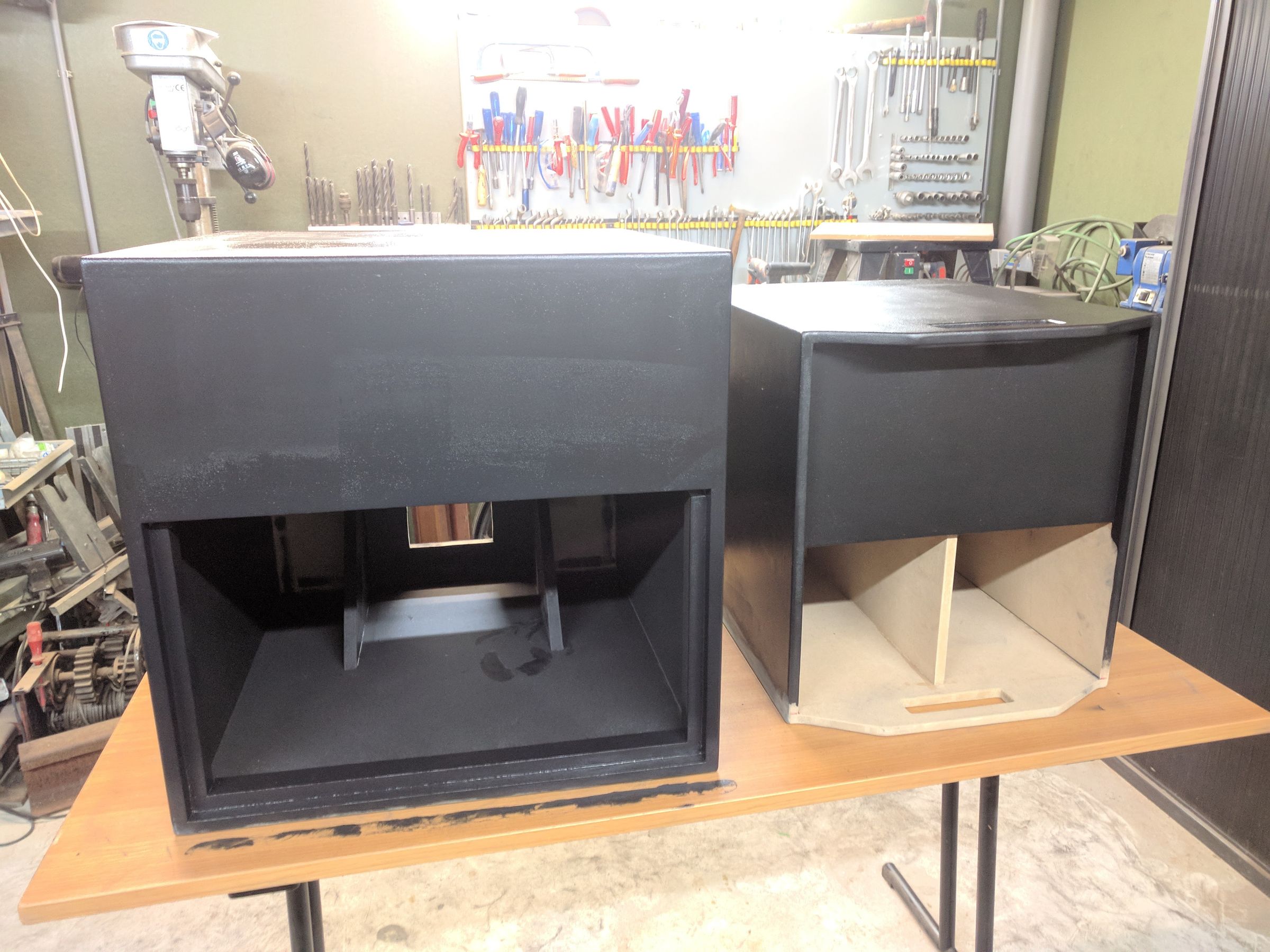 Building a Cubo 18 and Modified Cubo 8 Subwoofer : 5 Steps - Instructables