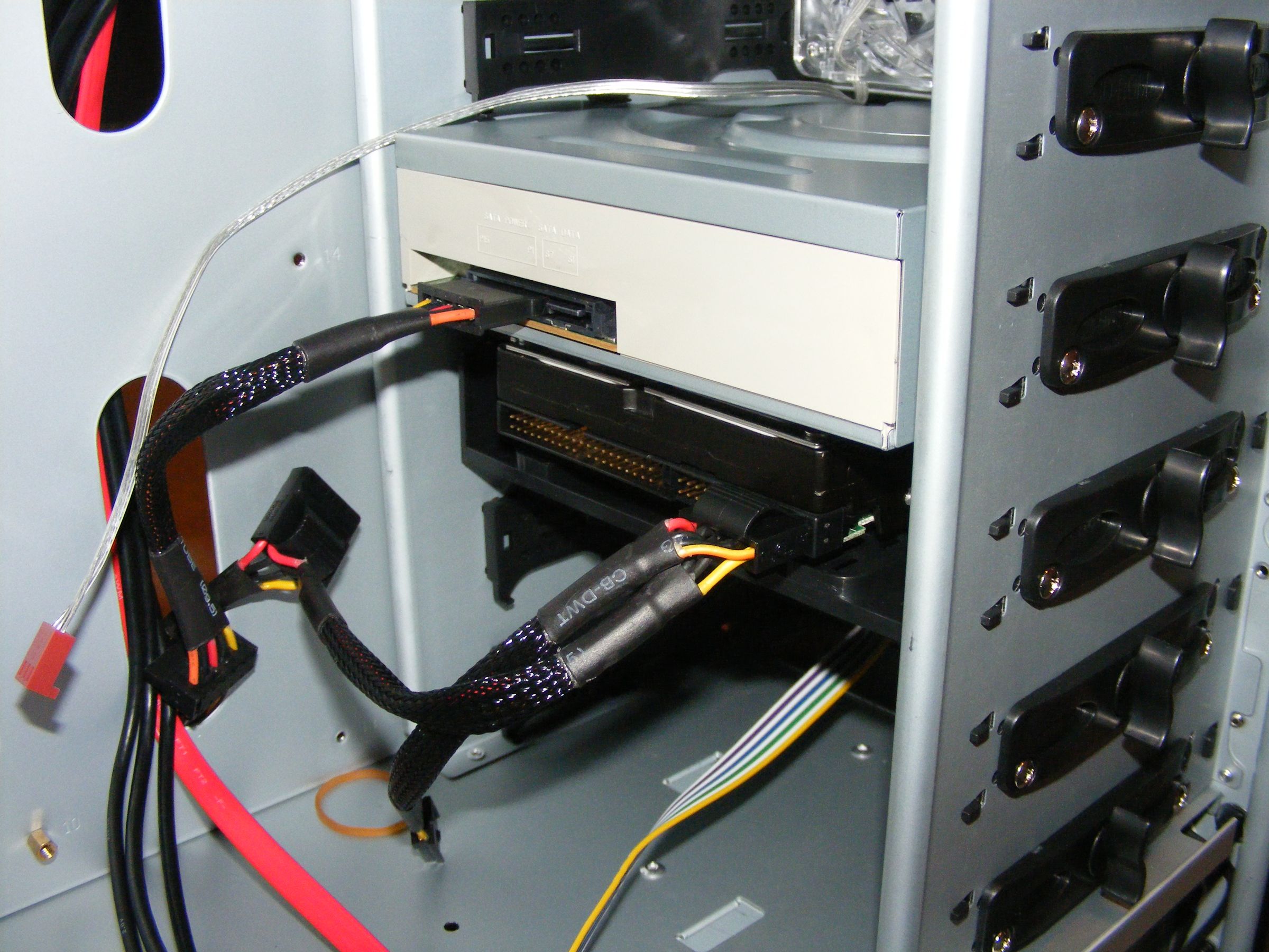 How to Build a Custom PC (UPDATED!!) : 7 Steps - Instructables
