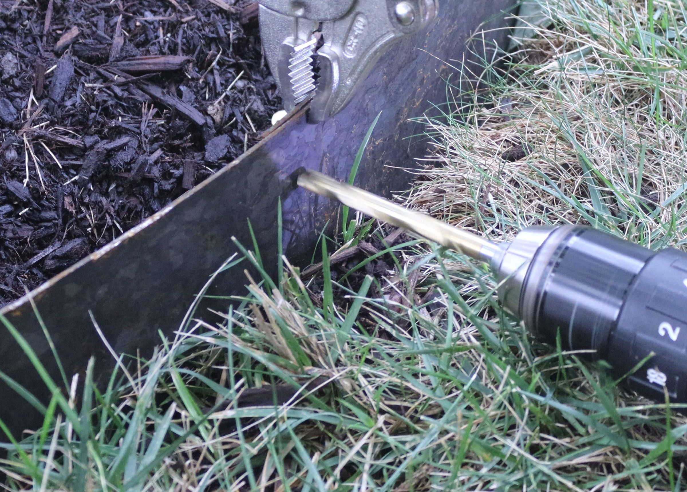 DIY Hammer-In Steel Garden Edging : 8 Steps (with Pictures) - Instructables