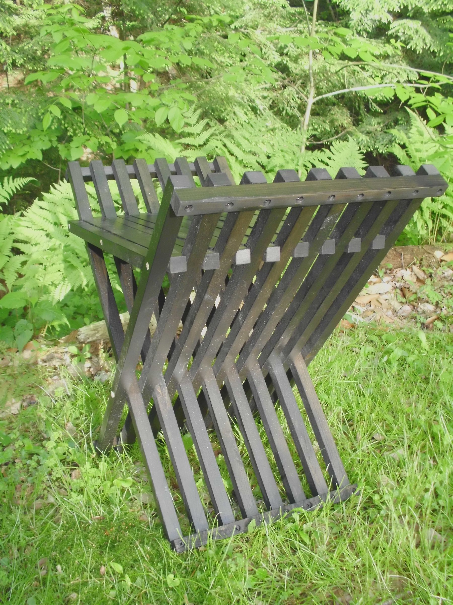 A Very Unique Folding Chair : 7 Steps (with Pictures) - Instructables