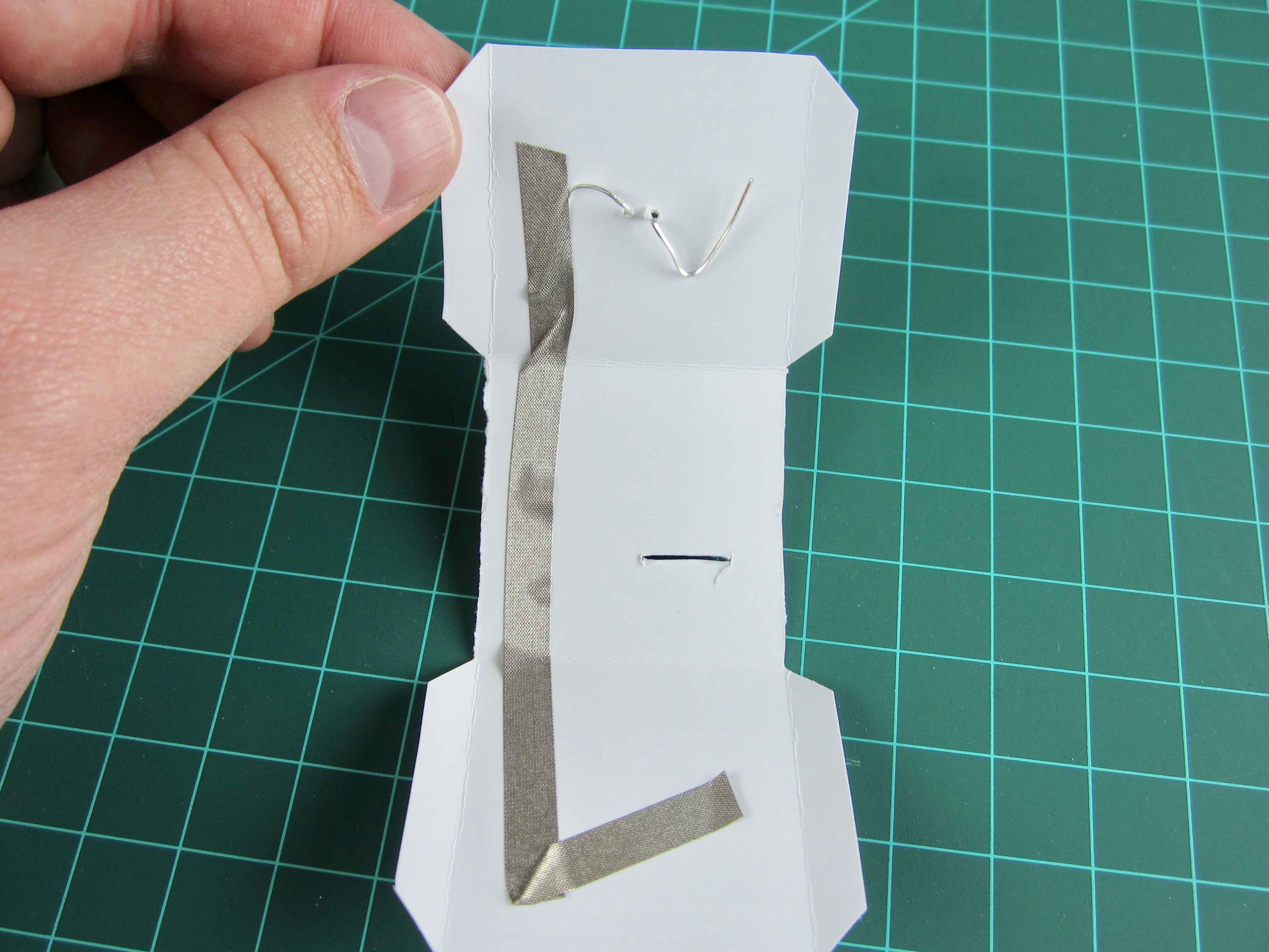 Move and Blink Paper Robot : 10 Steps (with Pictures) - Instructables