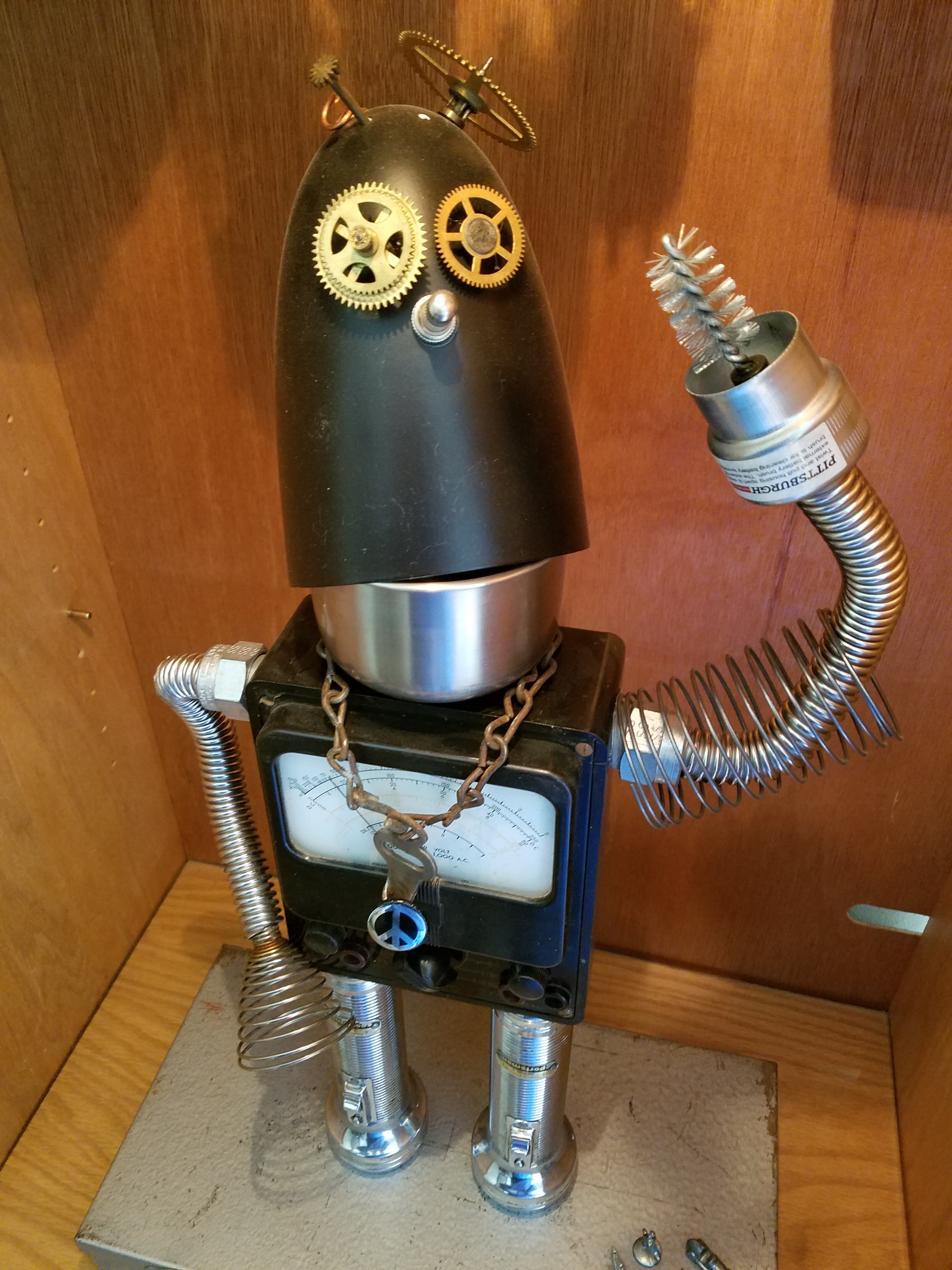 Making a Junkbot : 10 Steps (with Pictures) - Instructables