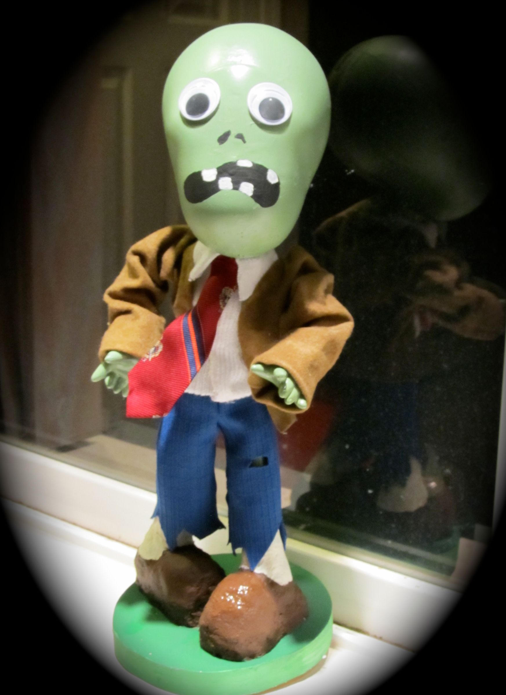 Plants Vs Zombies Coin Bank From Recycled Toys : 11 Steps (with ...