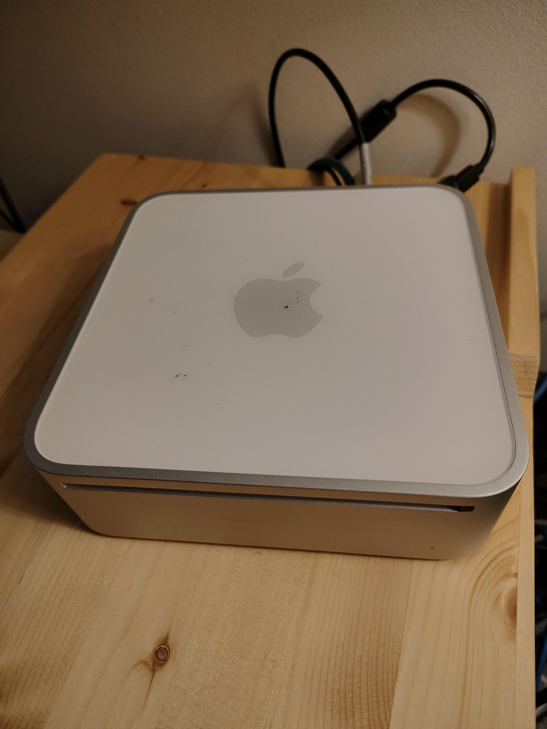 Install a Raspberry Pi 4 With Bootable NVMe Inside a Mac Mini Case ...