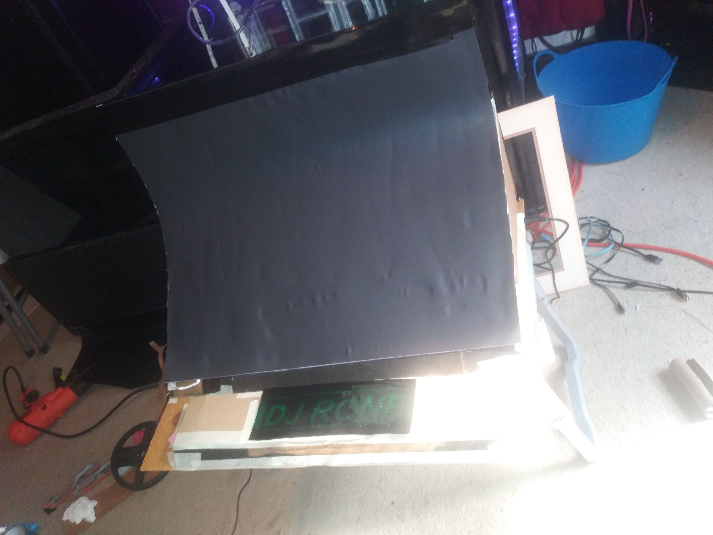 Cardboard DJ Laptop Stand and Color Logo Display : 5 Steps - Instructables