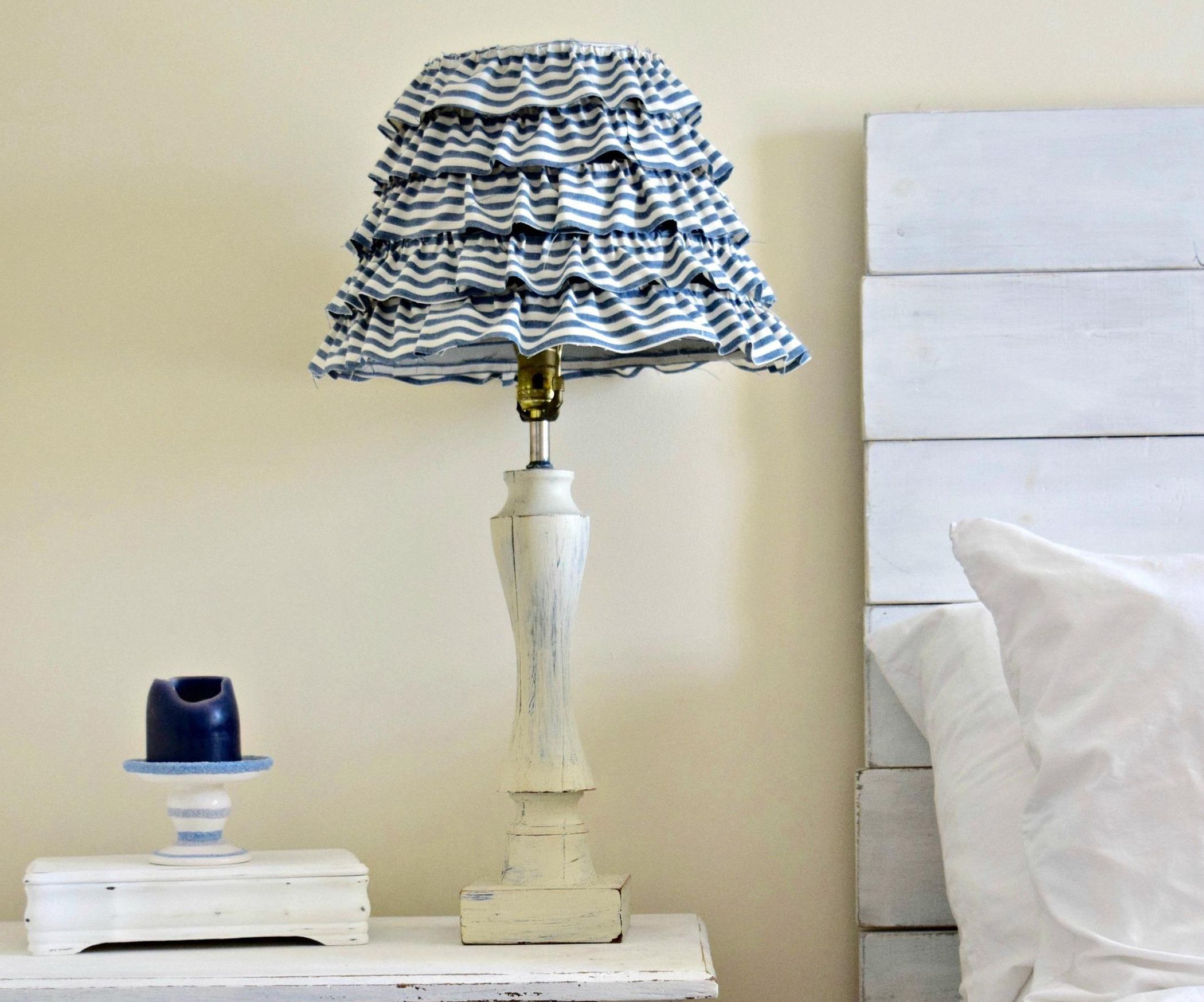 How to Update an Old Lamp With Fabric : 11 Steps (with Pictures ...