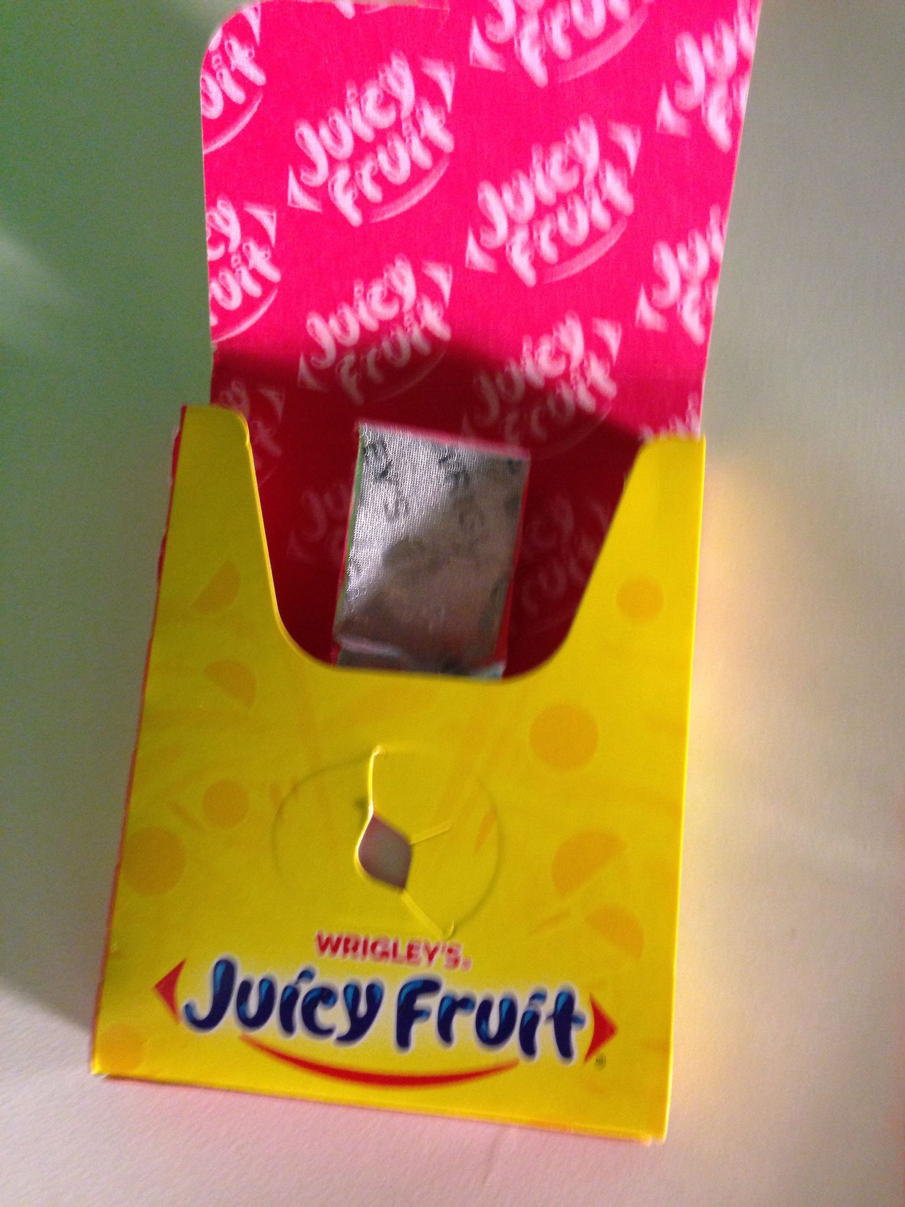 Prank Gum : 5 Steps - Instructables