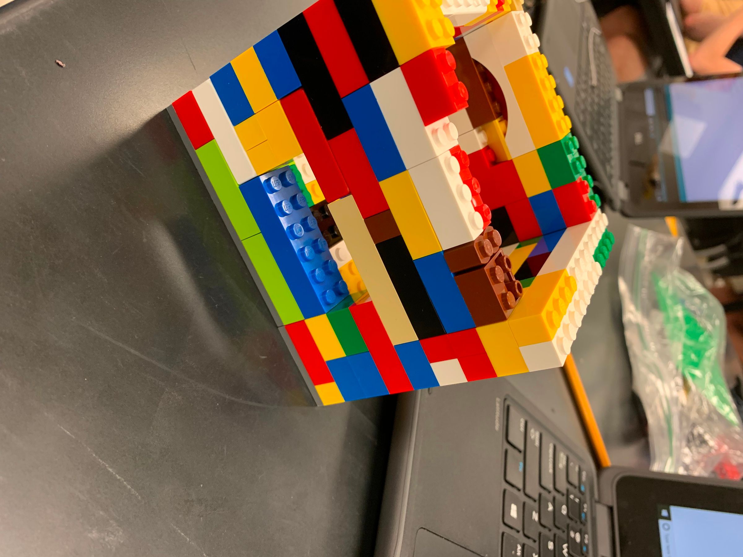 Temperature CubeSat Ben & Kaiti & Q Hour 1 : 8 Steps - Instructables