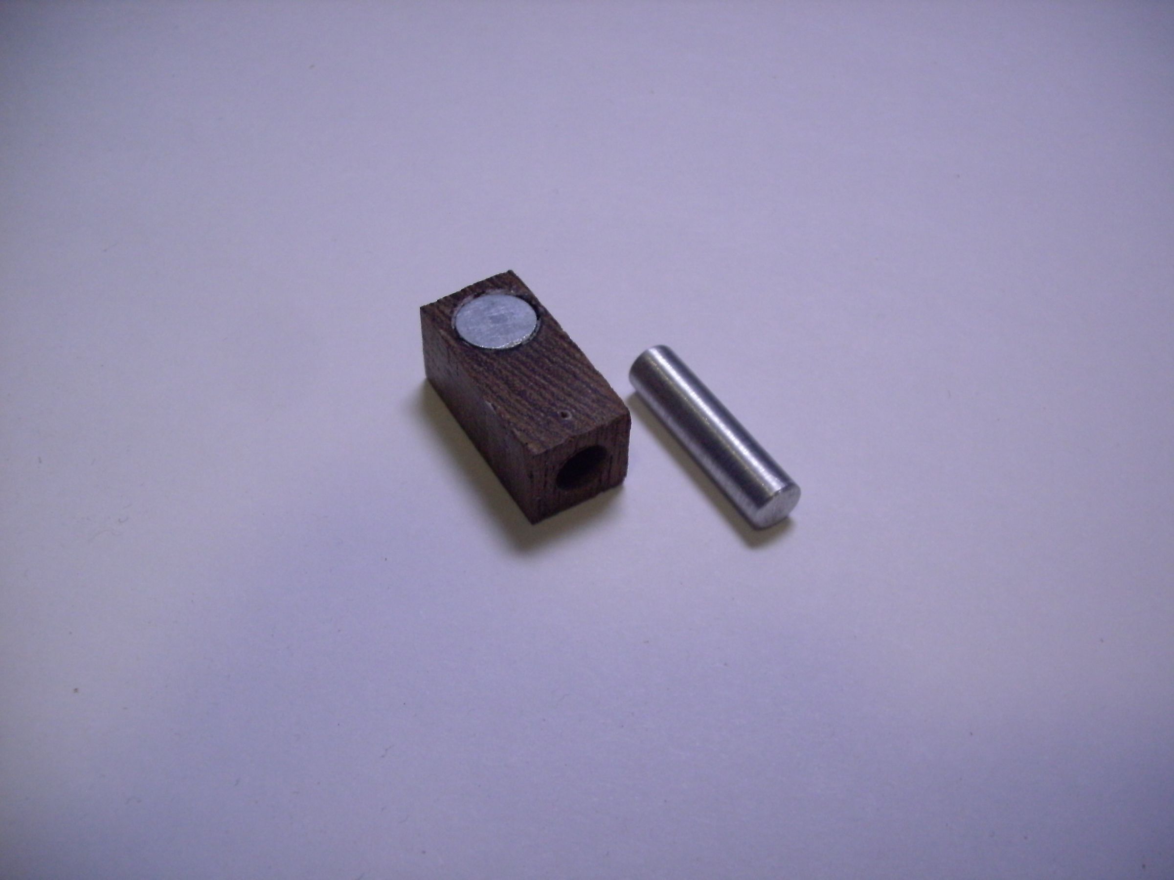 Hidden Magnetic Door Bolt : 4 Steps (with Pictures) - Instructables