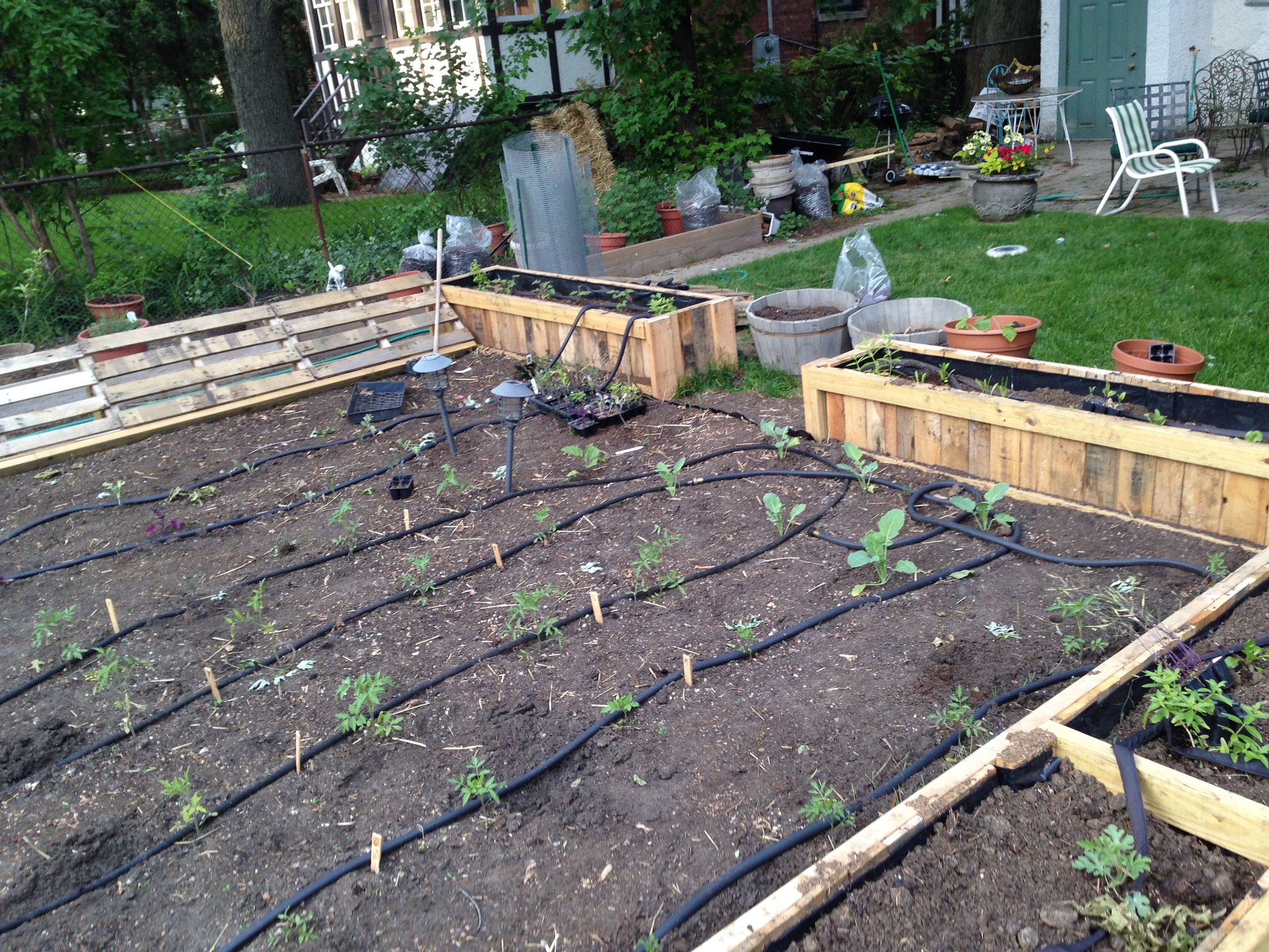 Outdoor Pallet Garden : 10 Steps (with Pictures) - Instructables