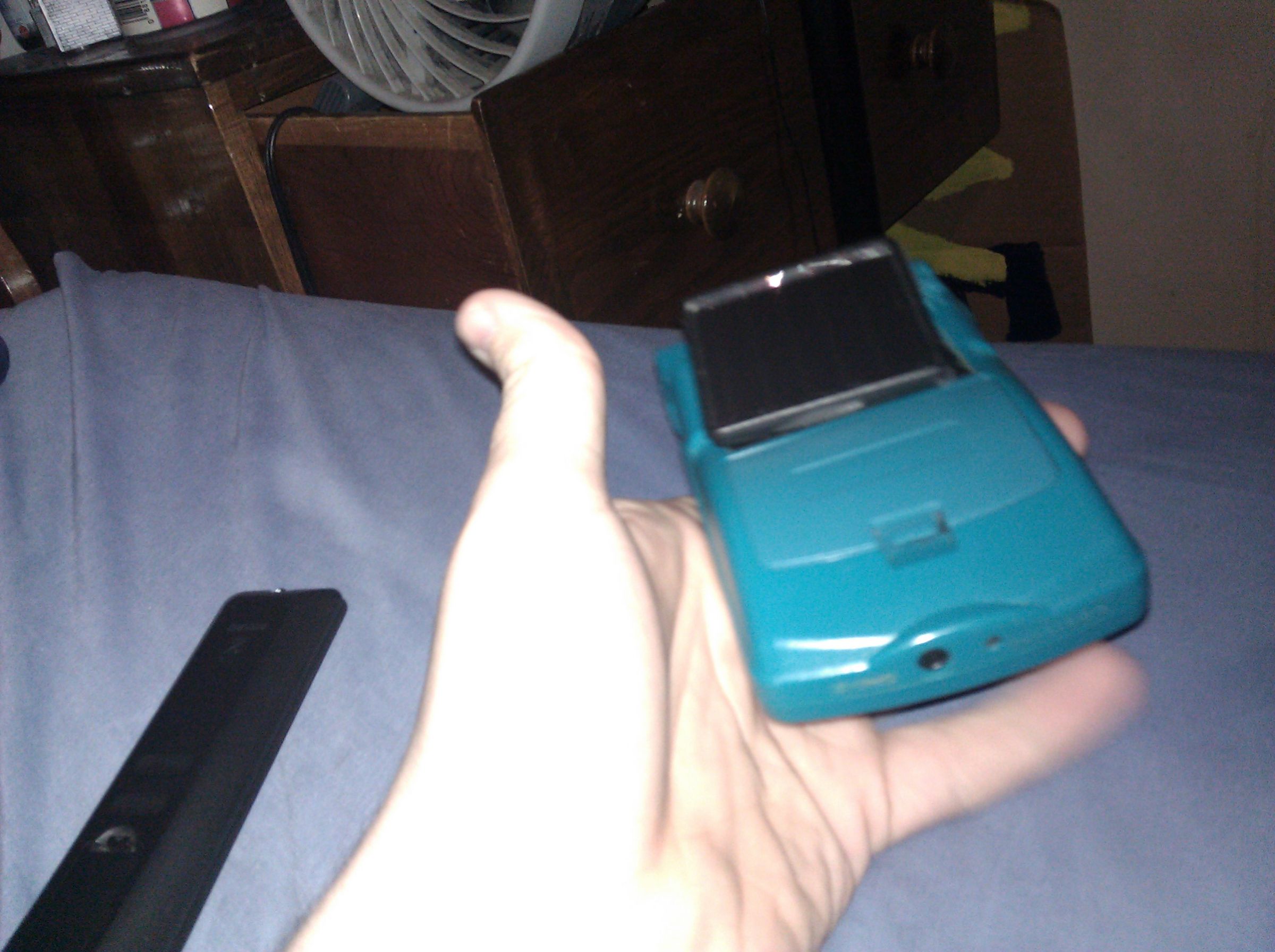 Solar Power Your Gameboy Color (updated) : 9 Steps - Instructables