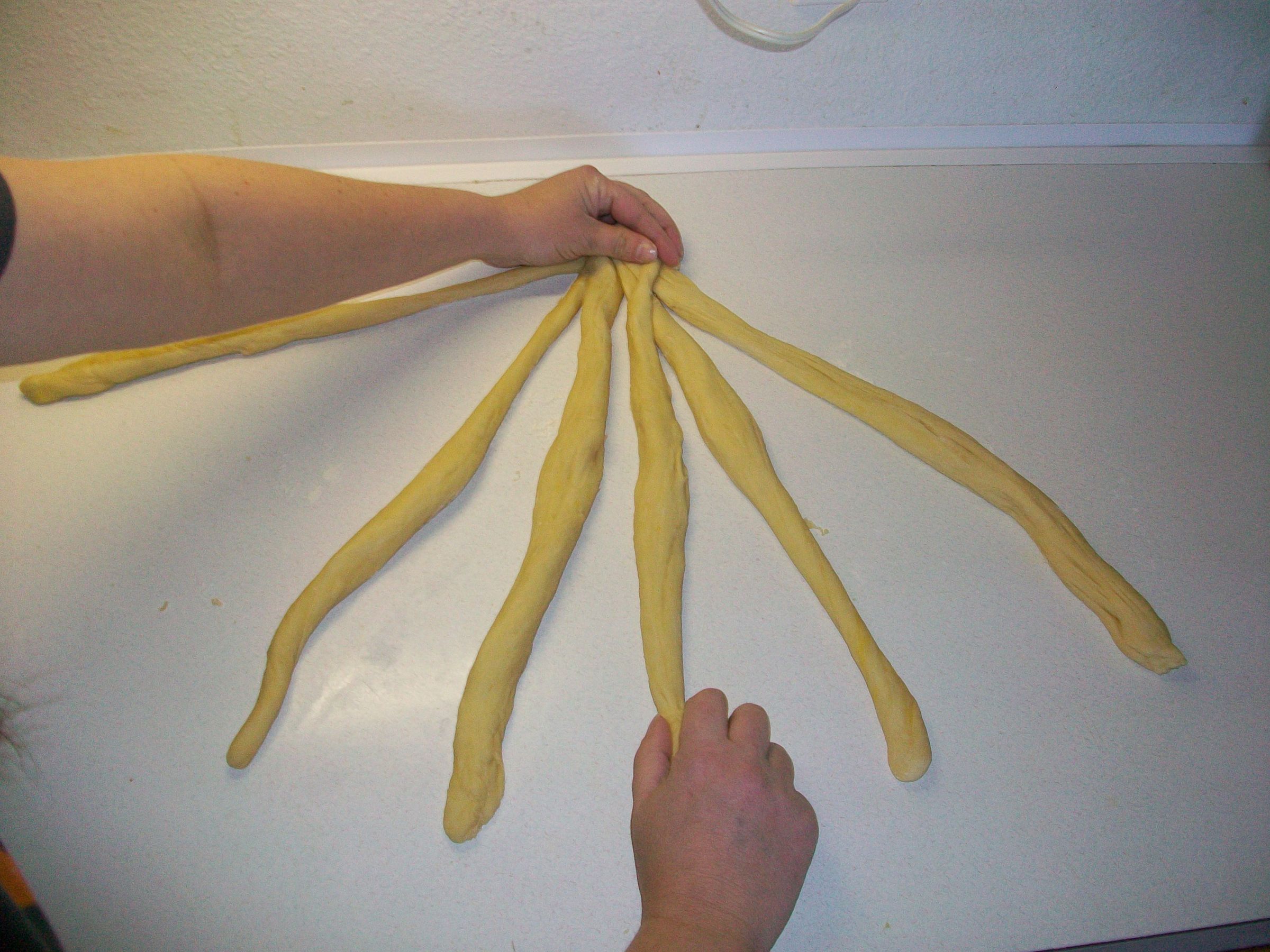 How to Braid Challah - 6 Strand Method : 3 Steps - Instructables