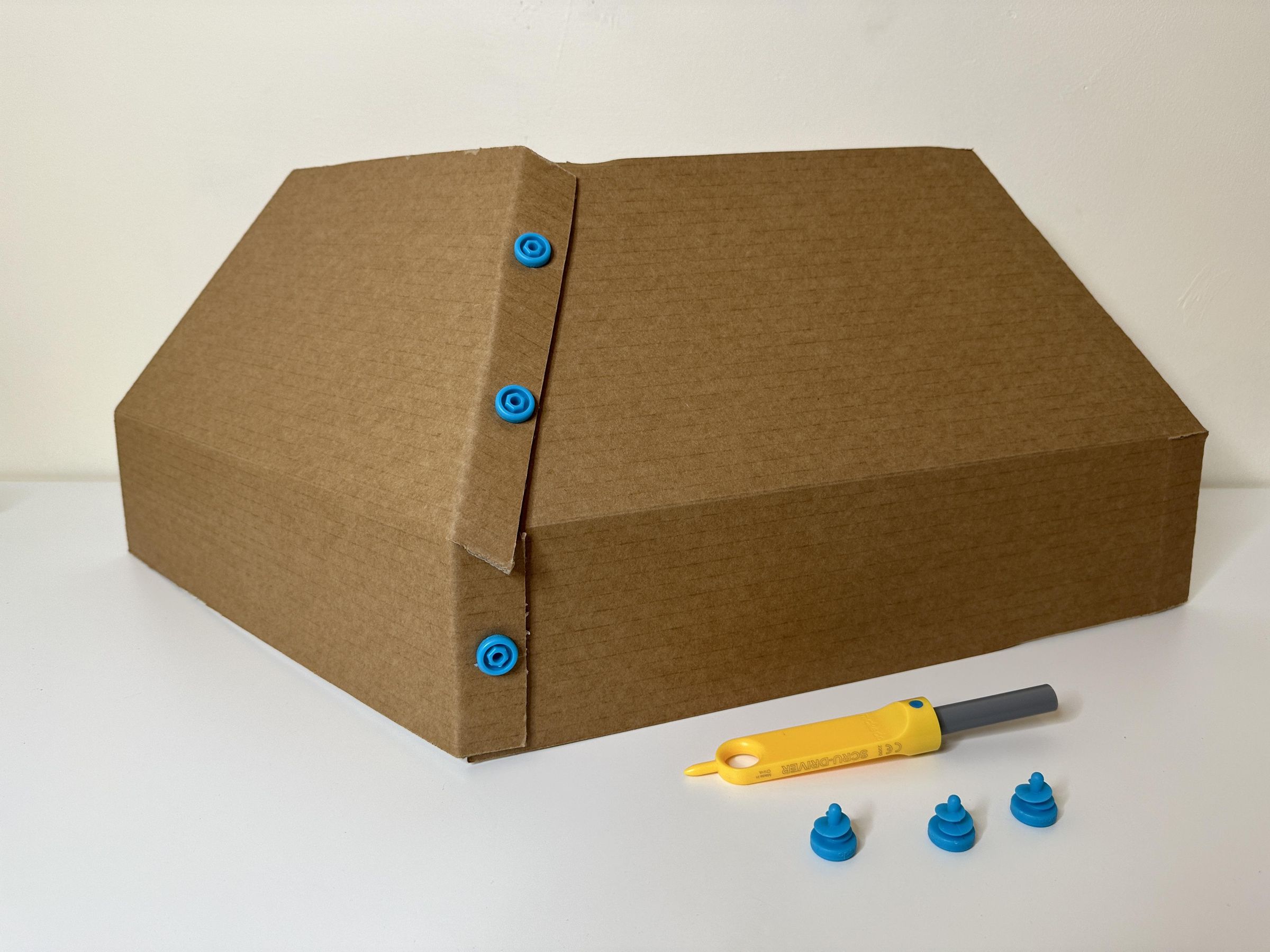 Cardboard UFO Costume : 4 Steps (with Pictures) - Instructables