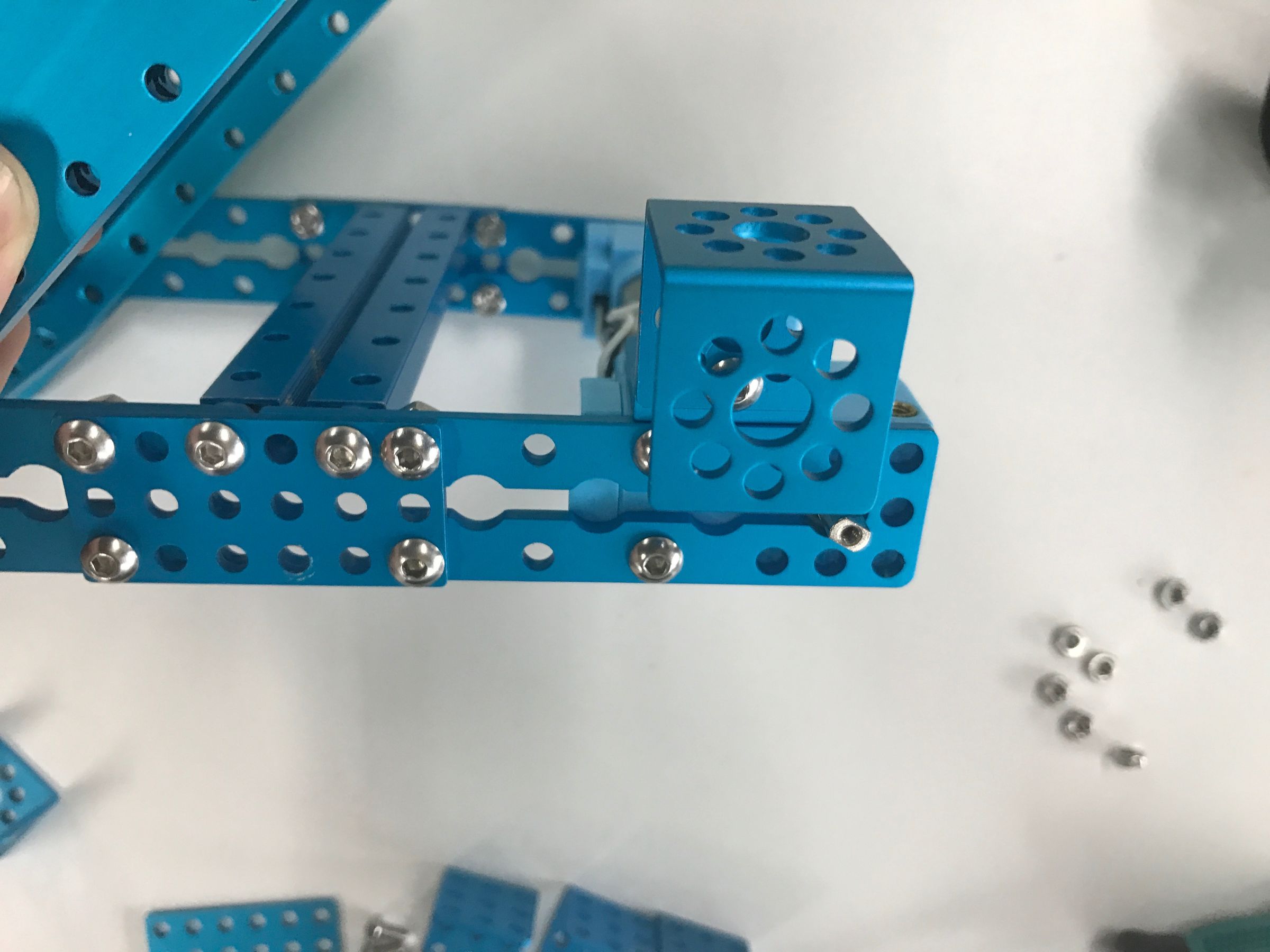 How to Build a Motorbike With Makeblock : 25 Steps (with Pictures ...