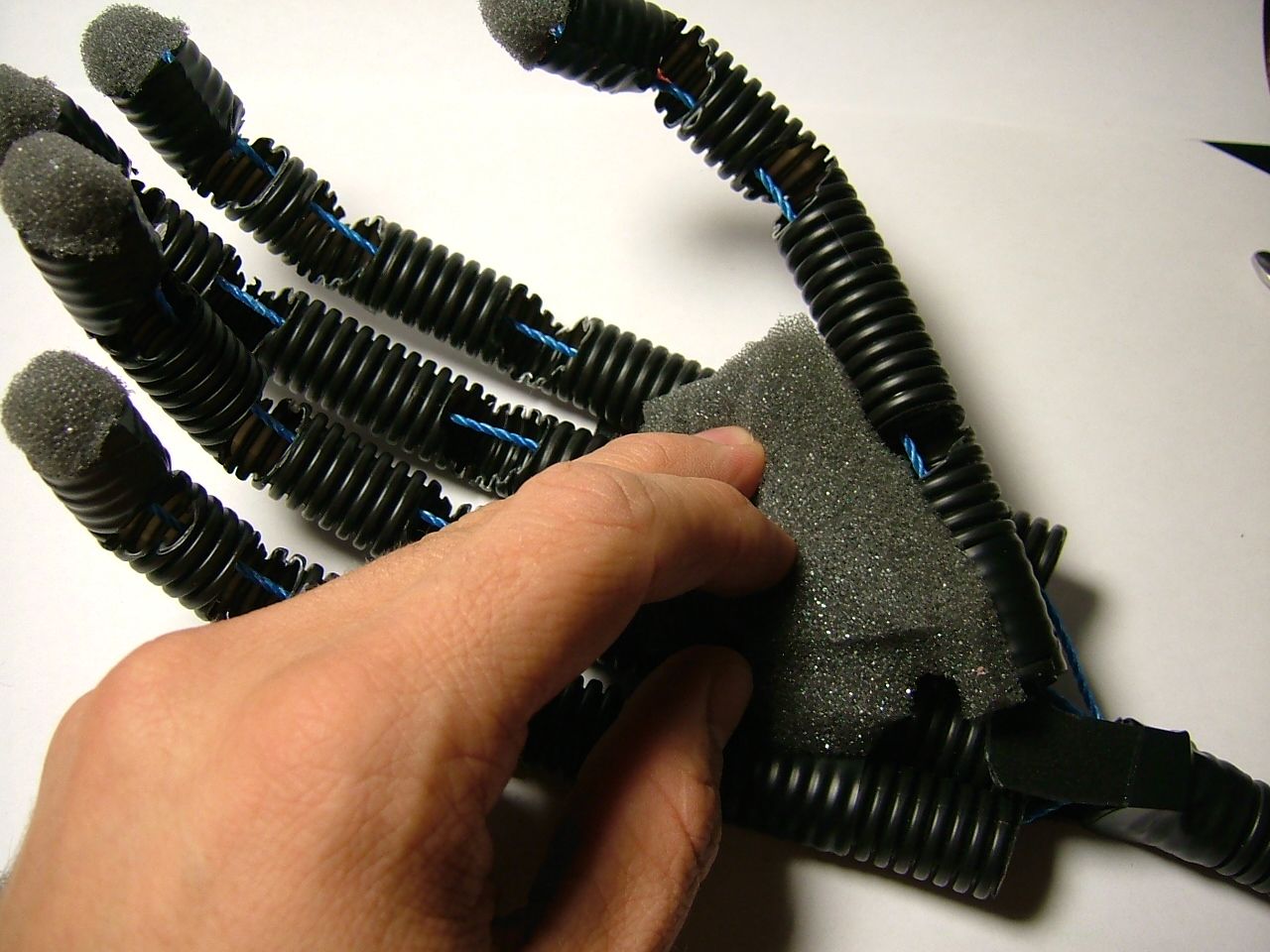Simple Animatronics (robotic Hand) : 9 Steps (with Pictures ...