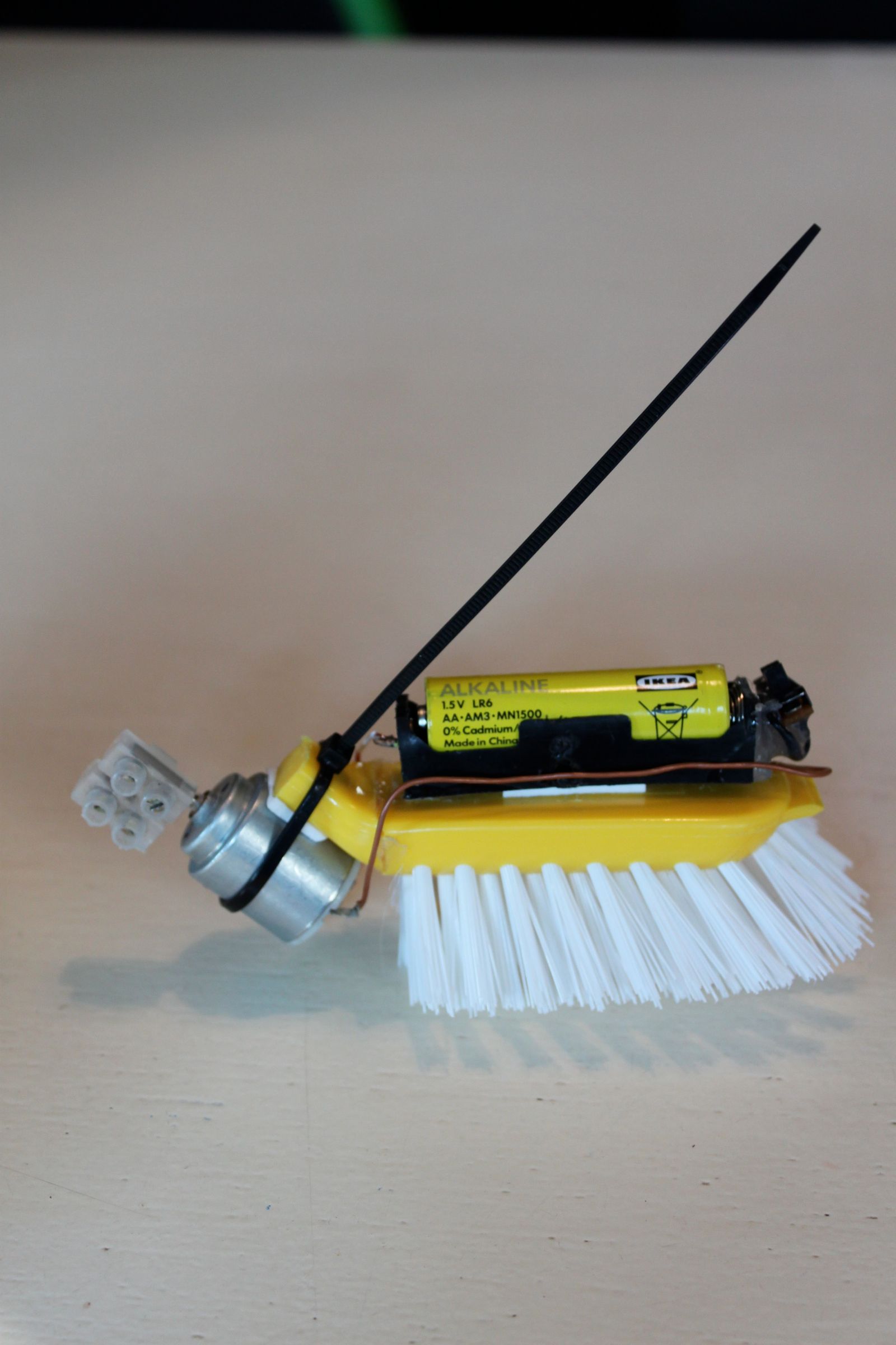 Artist Bristlebot (with Pictures) - Instructables