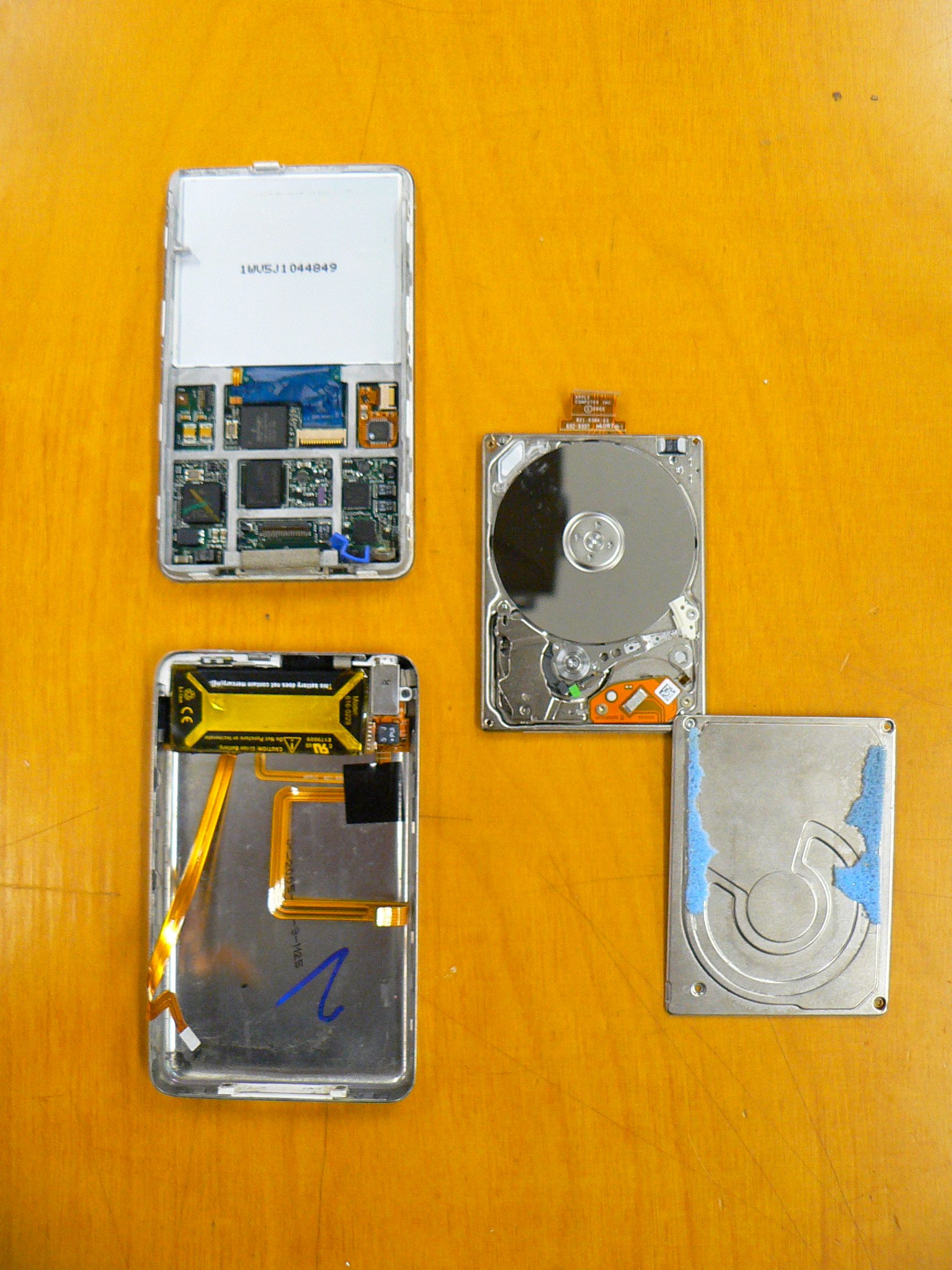 How to Hack an Ipod Into a Case for an HPDA, Cigarettes, Money ...