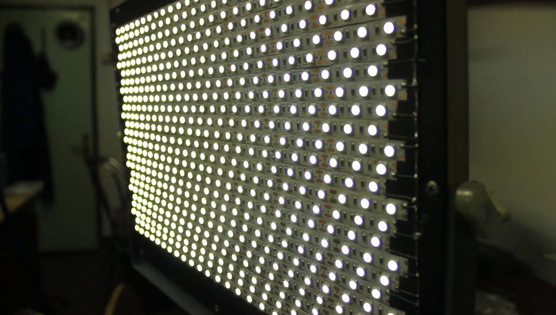 How to Make a Bright LED Panel for 20$ : 7 Steps (with Pictures ...