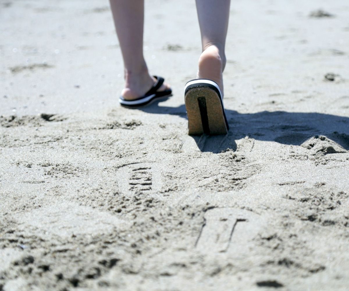 Follow Me Flip Flops : 8 Steps (with Pictures) - Instructables
