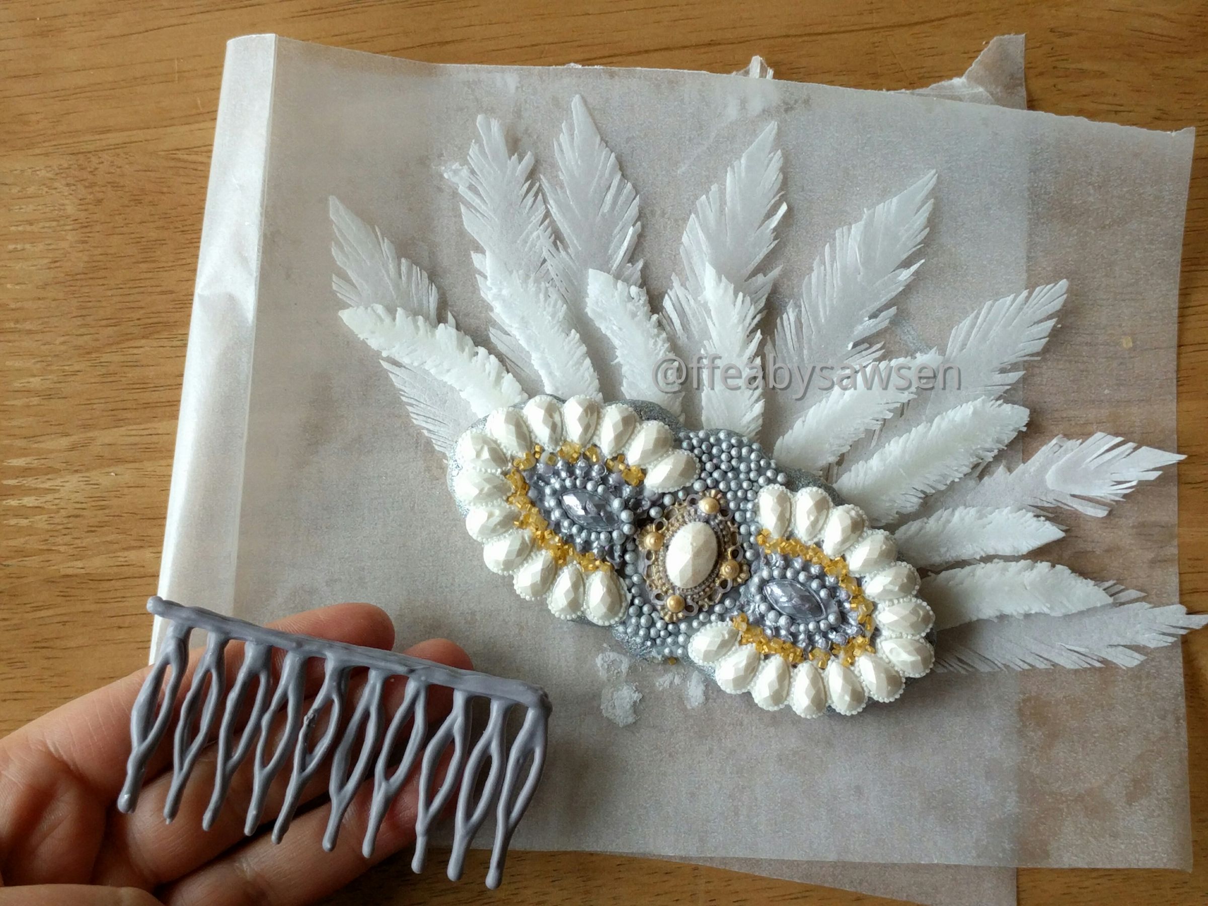 All Edible Bridal Hair Comb Cookie - With 2 Different Types of Edible ...