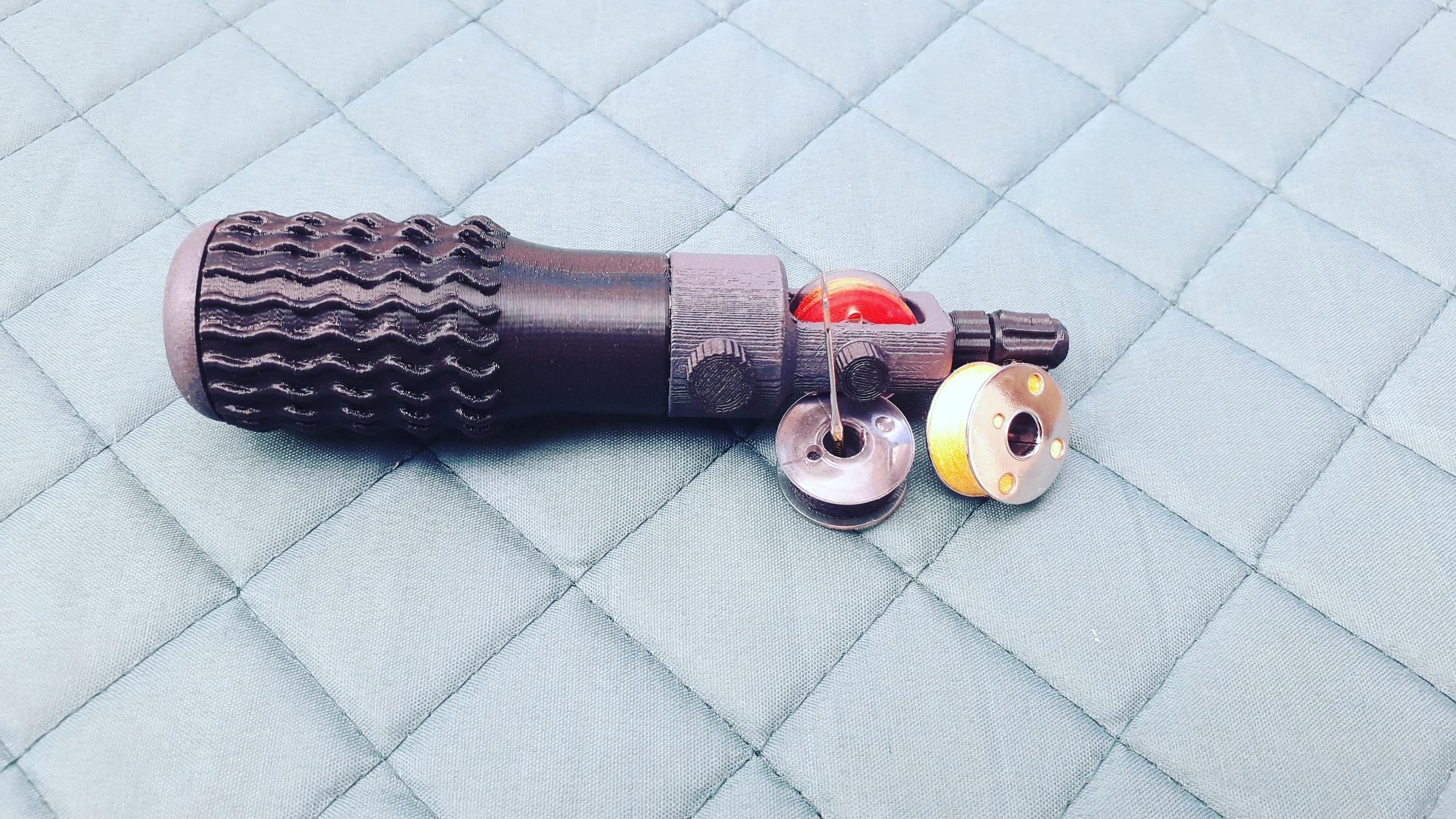 Sewing Awl Hand Stitcher : 10 Steps (with Pictures) - Instructables
