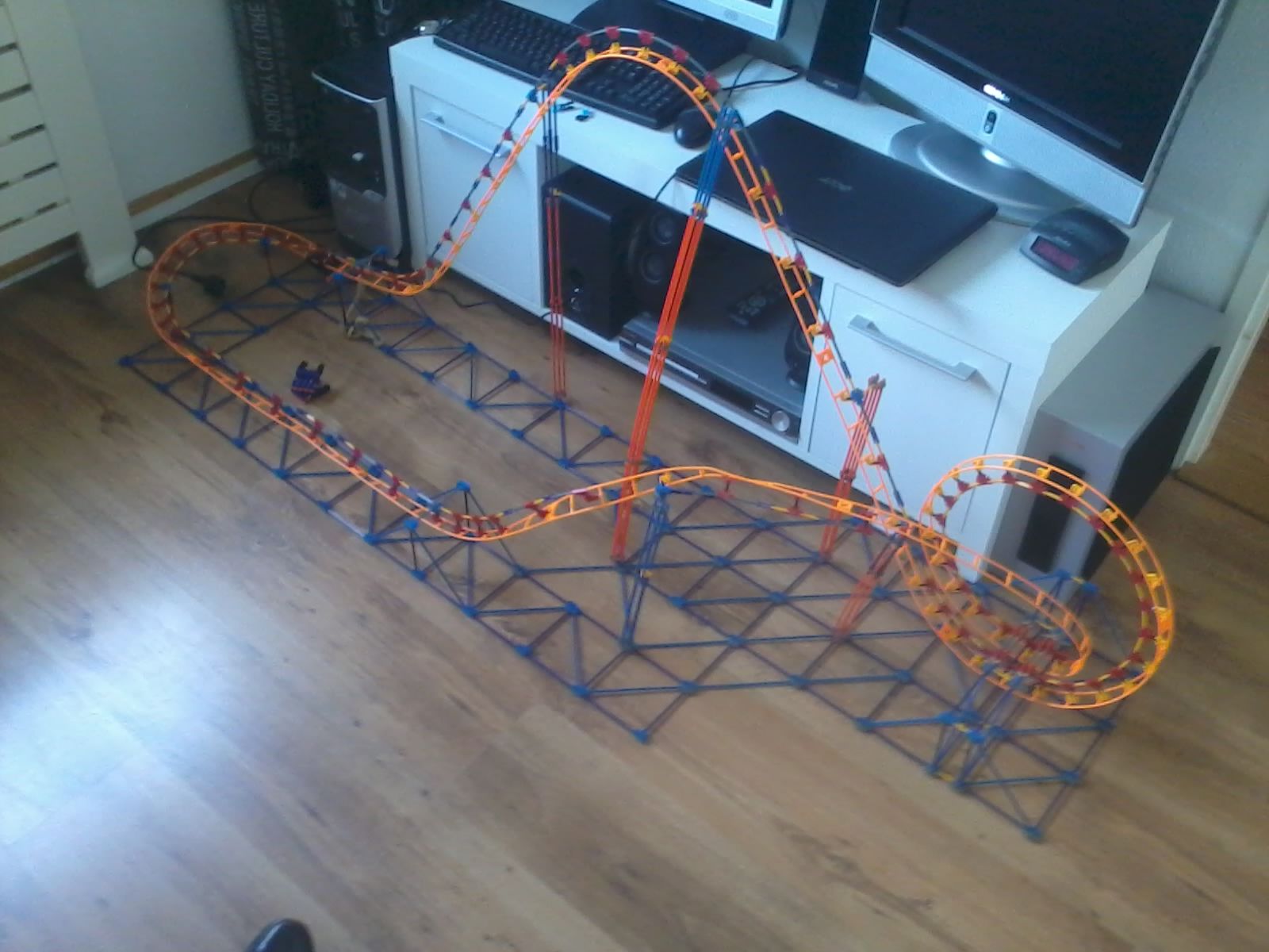 Knex Rubber Band Launched Micro Roller Coaster - Instructables