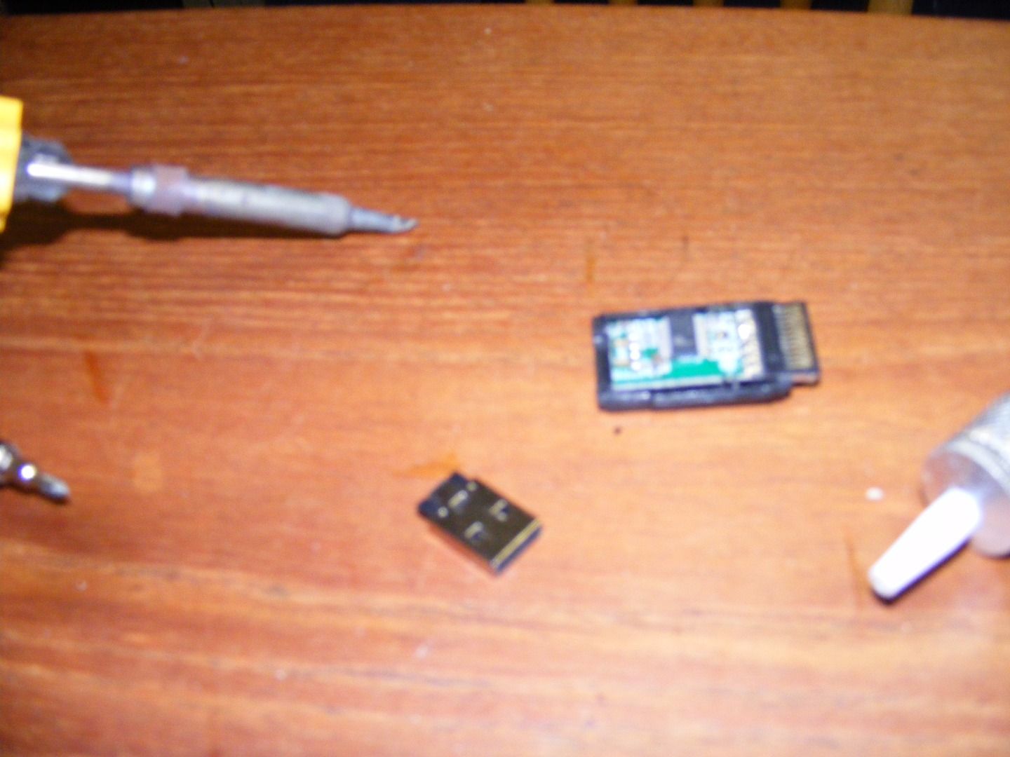 Replacing a Broken USB Connector on a Microsoft Autoroute GPS Receiver ...