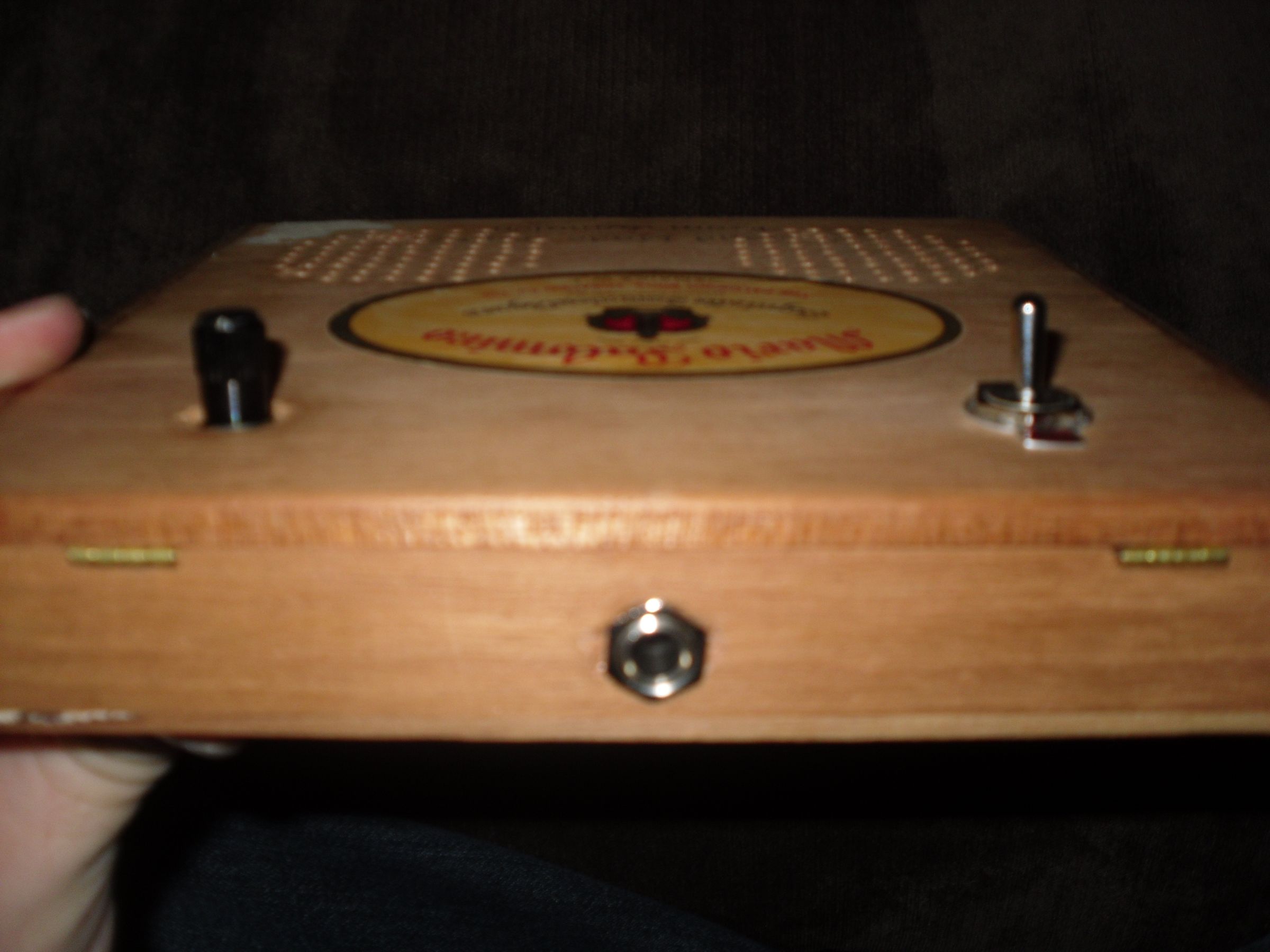 Battery-Powered Cigar Box Guitar Amp : 5 Steps - Instructables