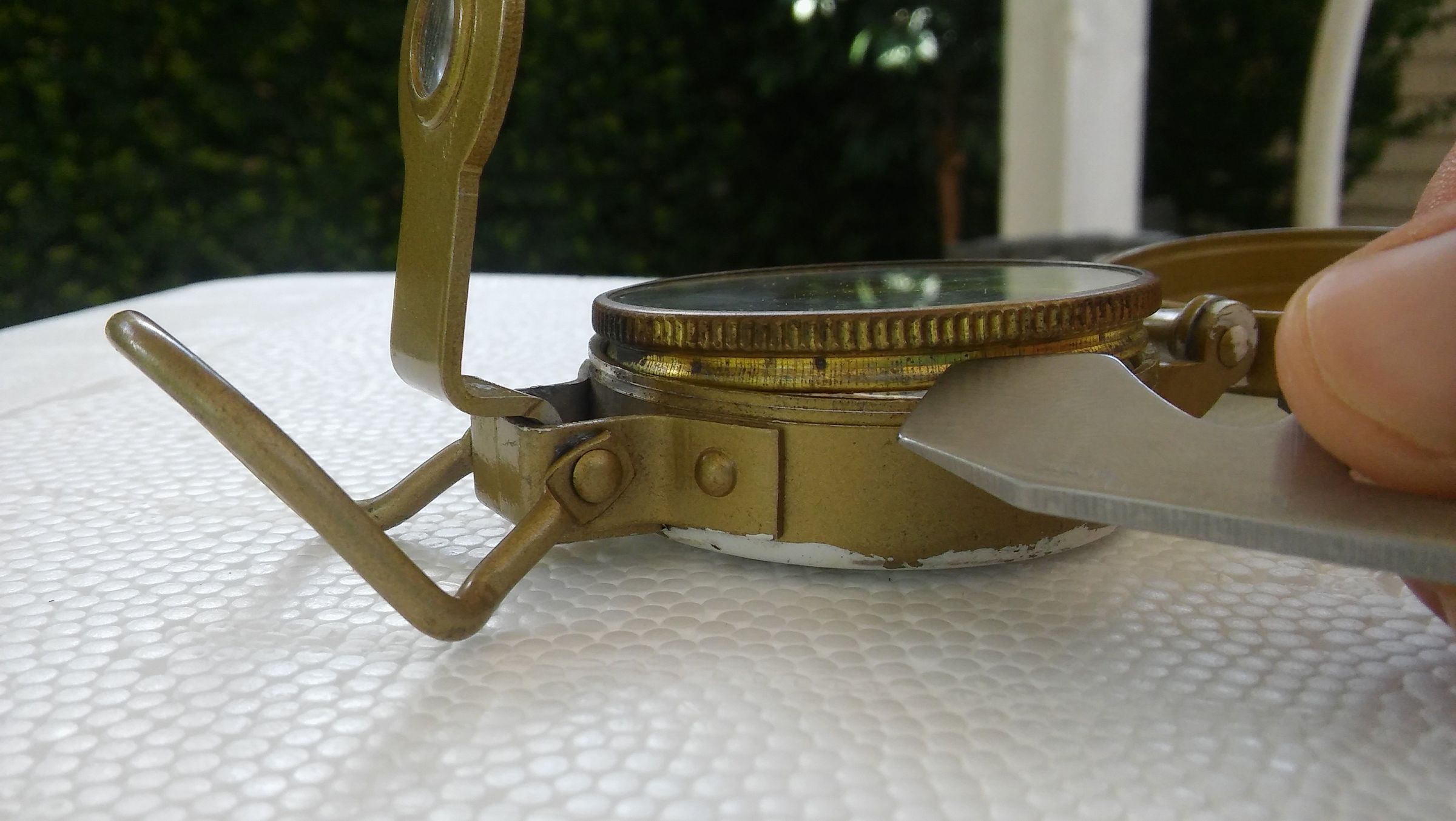 De-Bubbling a Compass : 8 Steps (with Pictures) - Instructables