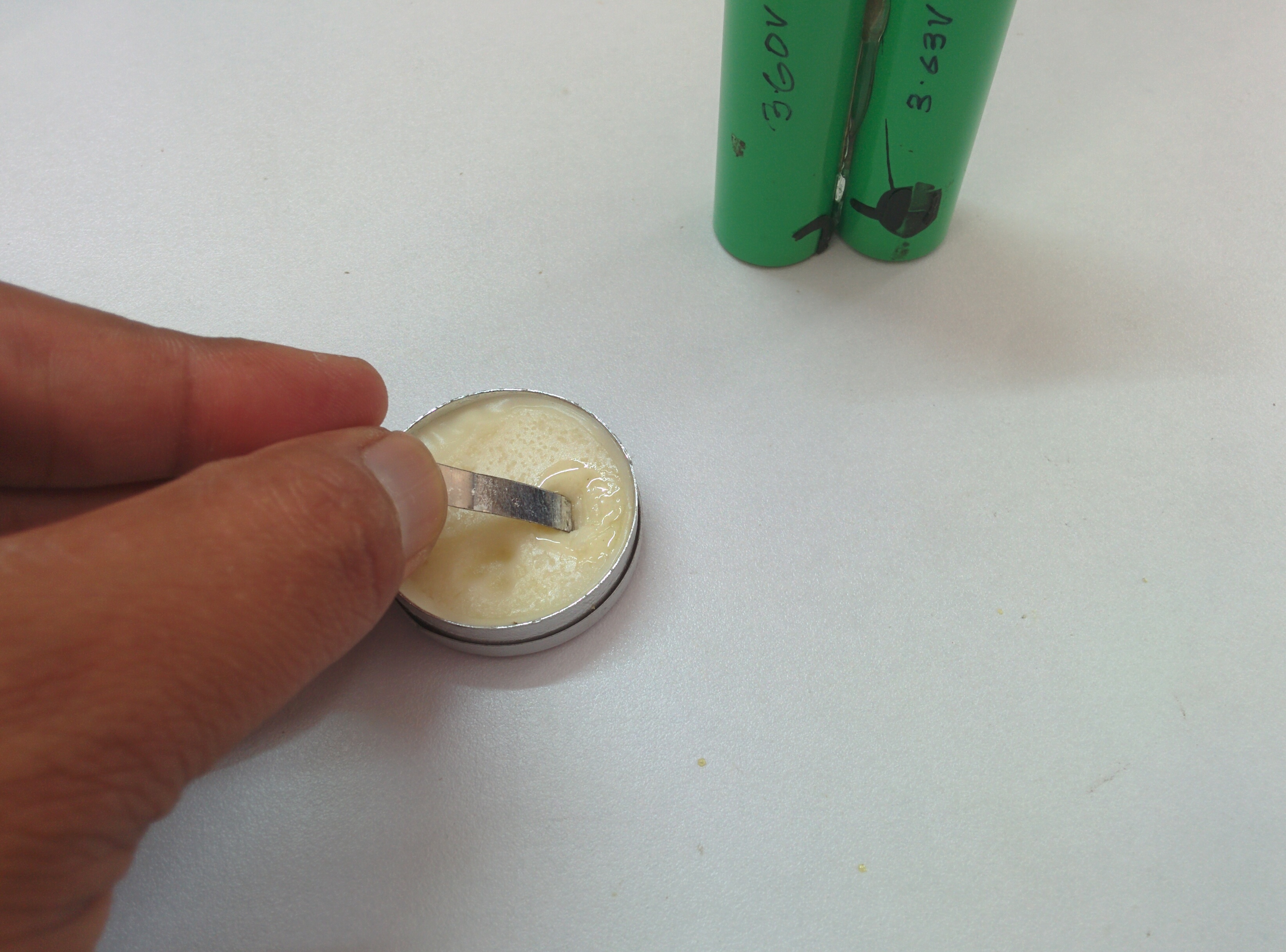 Make 4 Useful Things From 9V Battery : 11 Steps (with Pictures) - Instructables