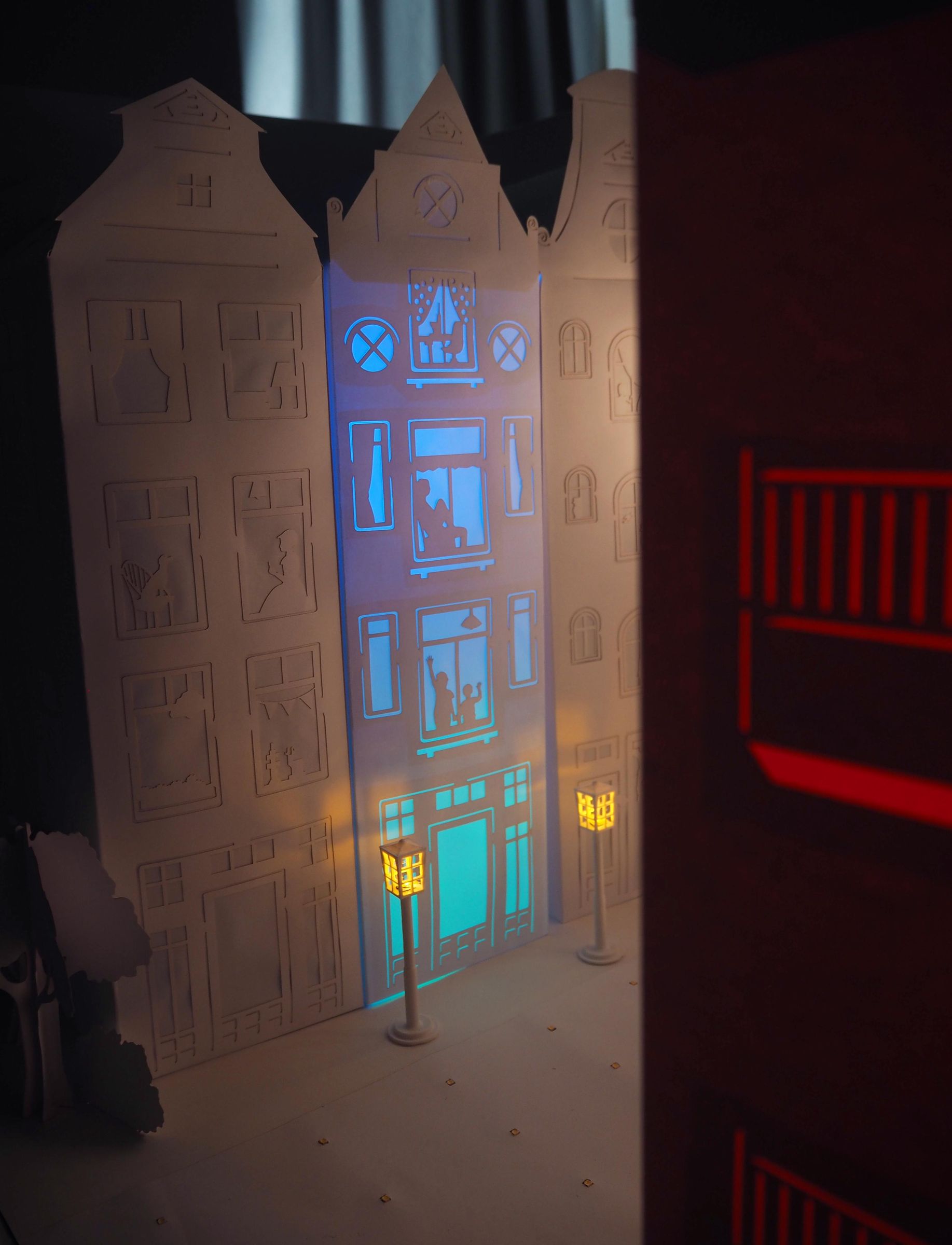 Interactive Window Display : 4 Steps (with Pictures) - Instructables