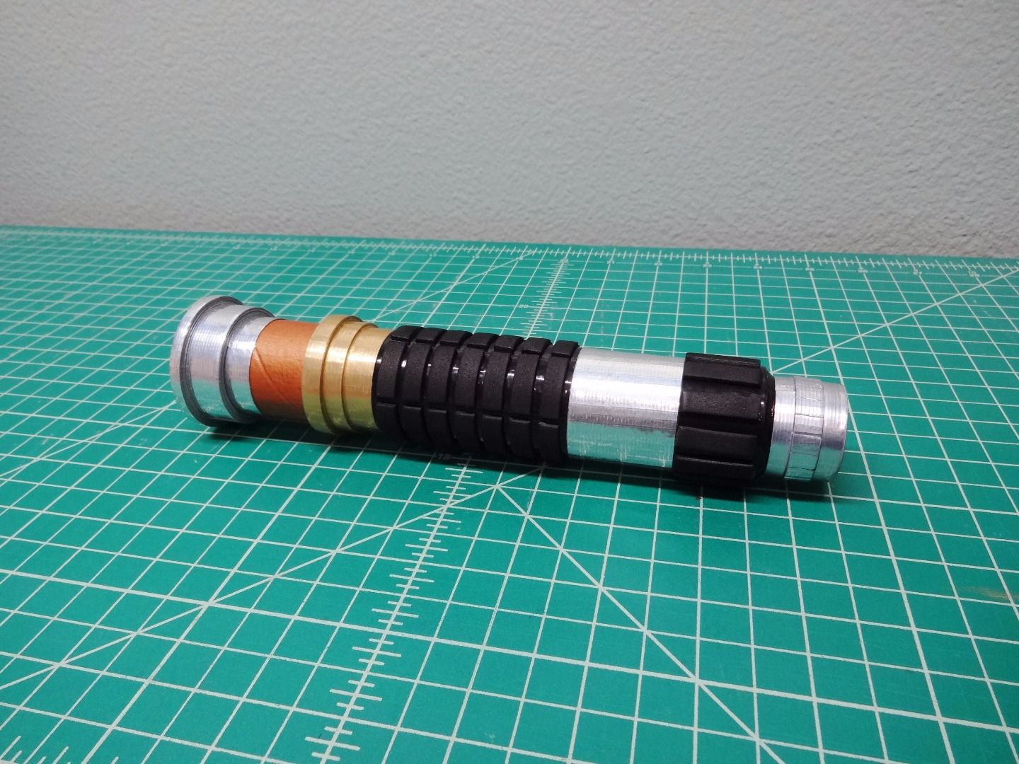 Easy $5 Lightsabers : 18 Steps (with Pictures) - Instructables