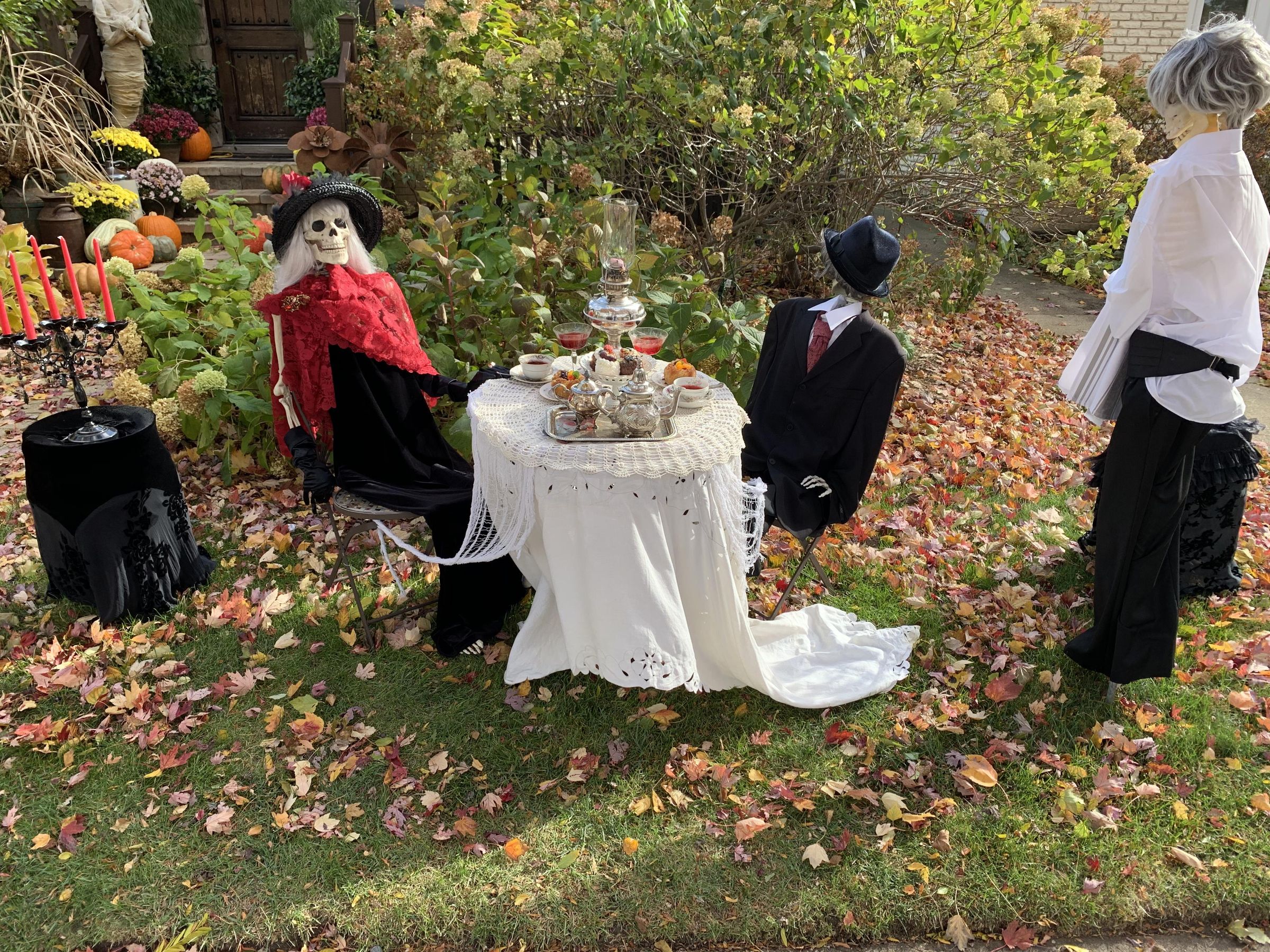 Skeleton Tea Party Decorations : 7 Steps (with Pictures) - Instructables