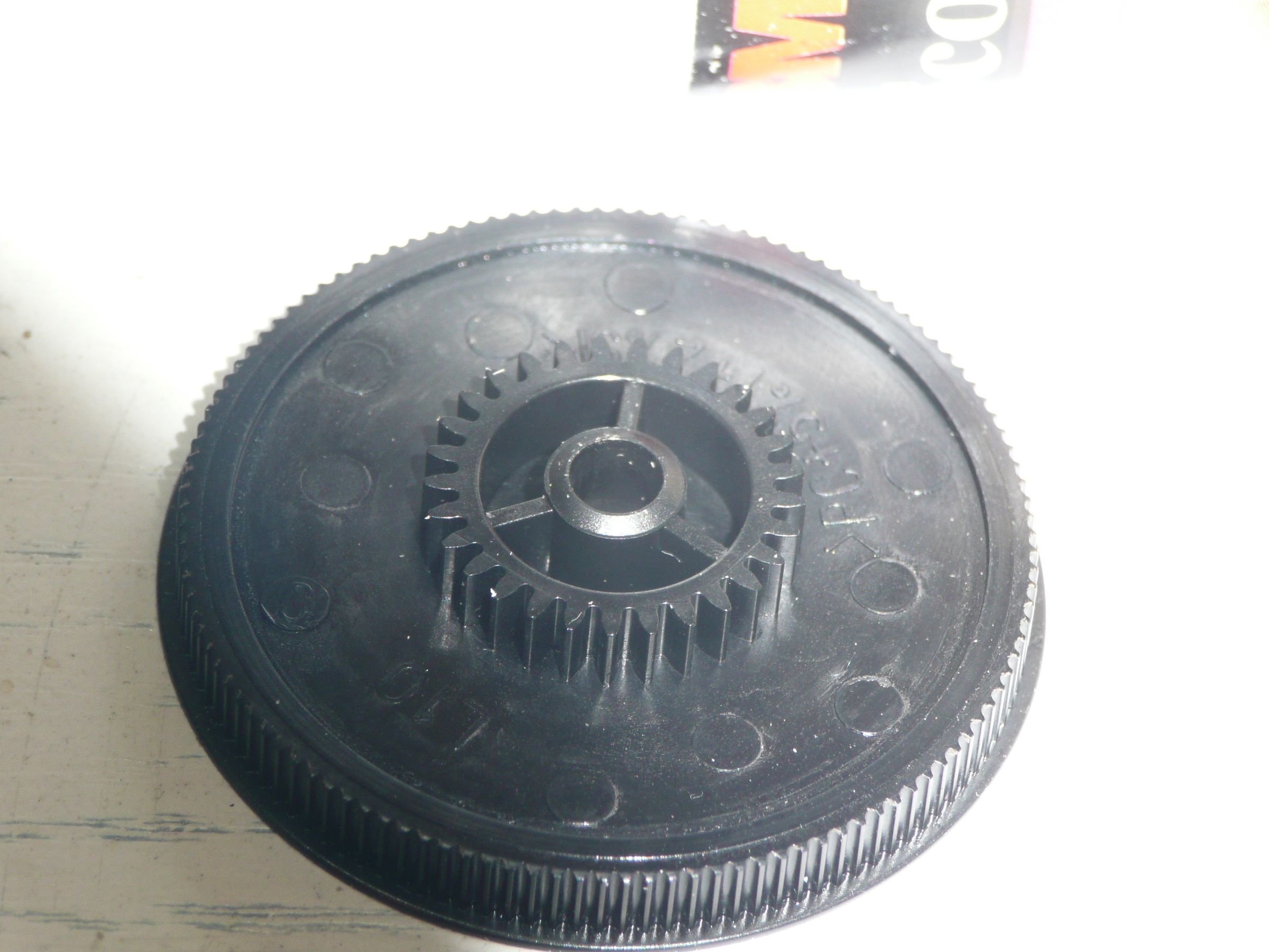 An Belt Sander to the Size of the Palm : 14 Steps - Instructables