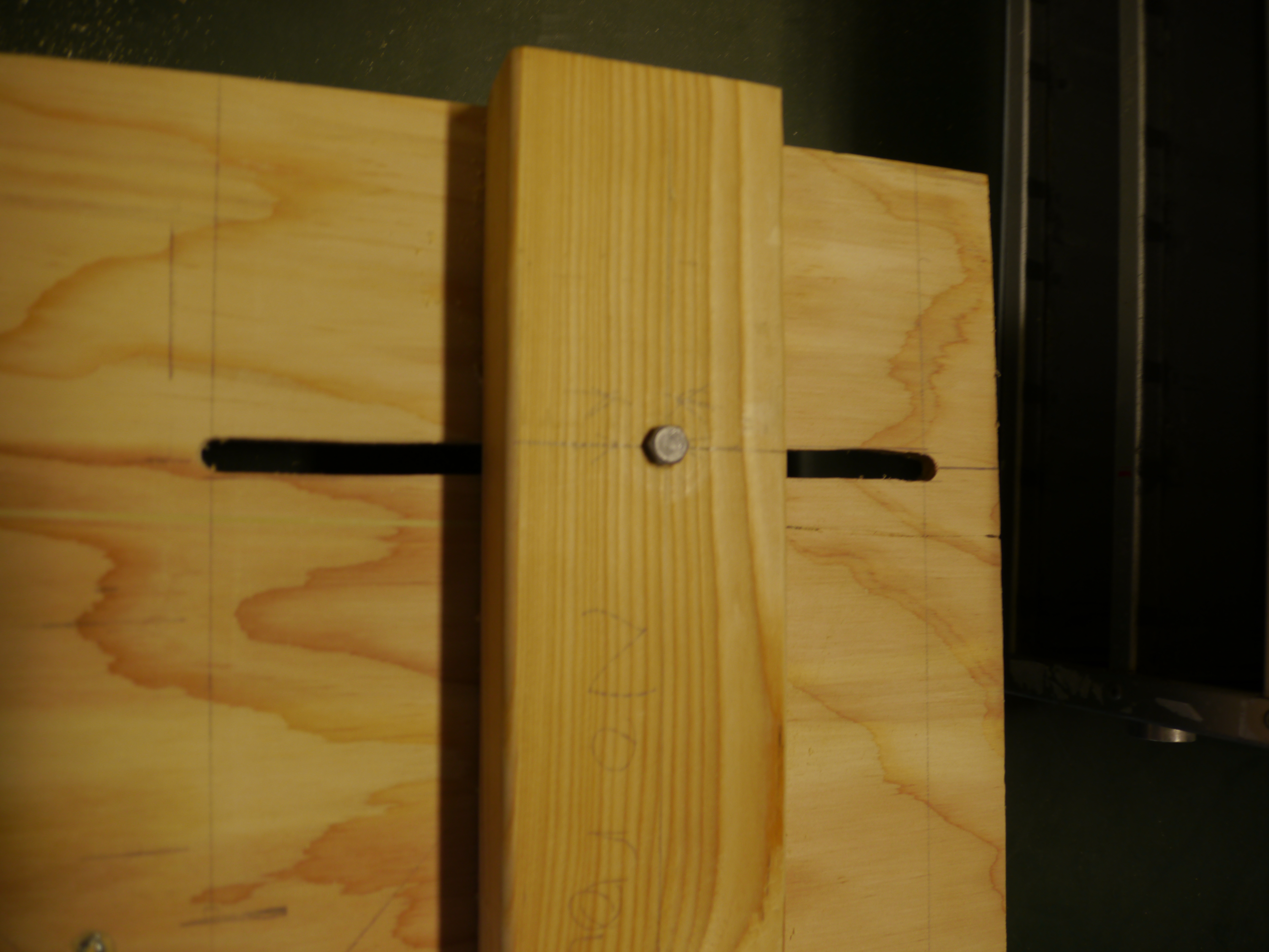 Easy Router Table : 7 Steps - Instructables