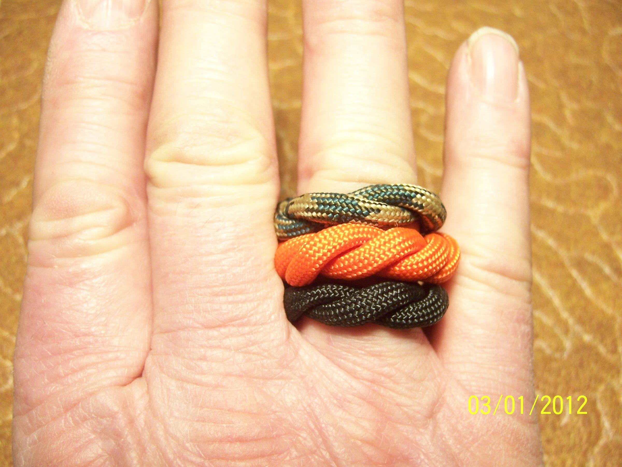 Survival Rings-yet Another Paracord Project : 9 Steps (with Pictures ...