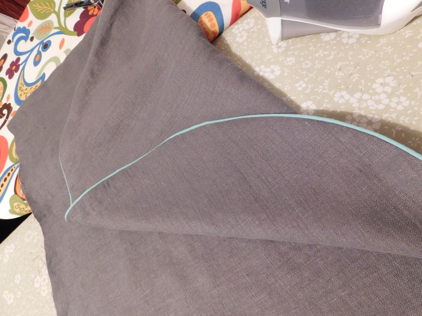 Dining Chair Slipcover - Easy : 9 Steps (with Pictures) - Instructables
