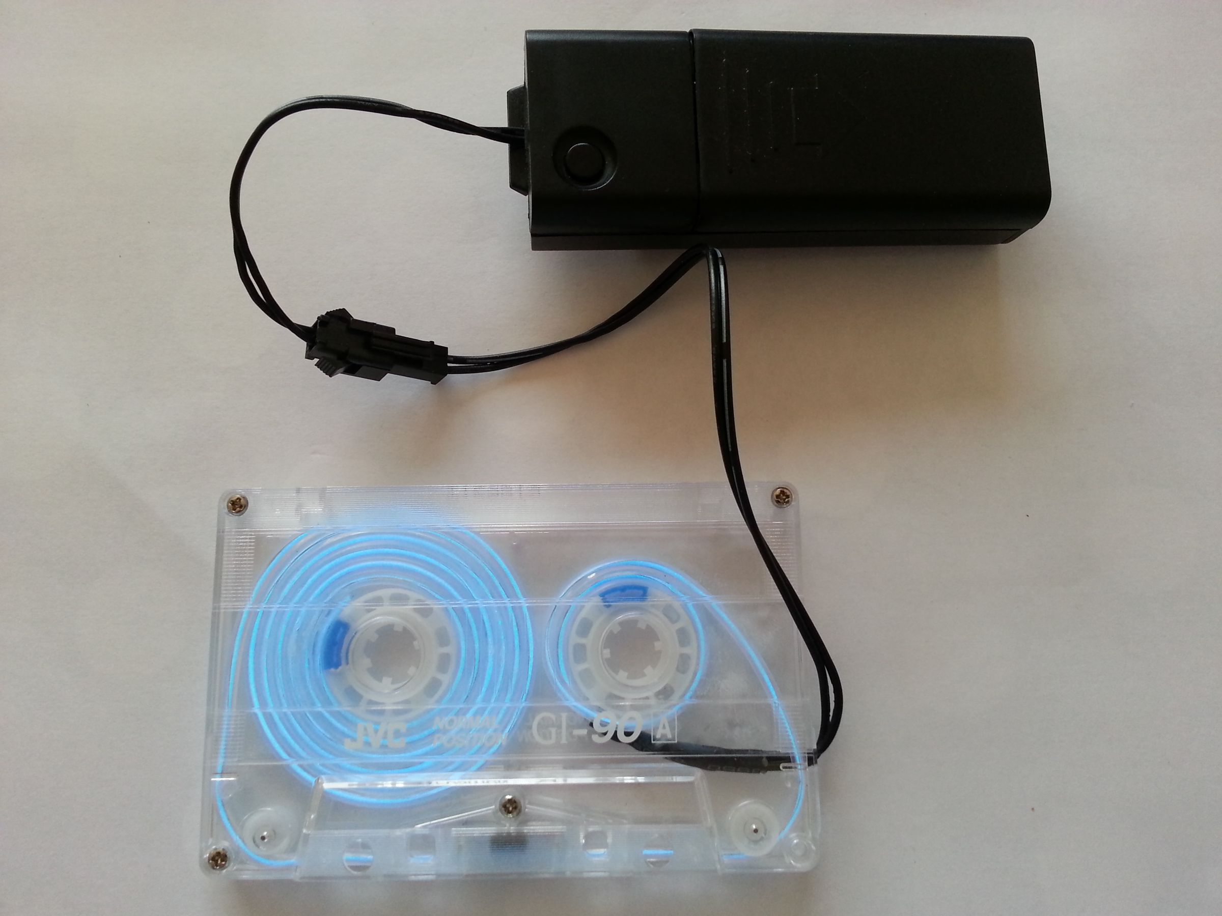 EL Wire Cassette Tape Dangler : 3 Steps (with Pictures) - Instructables