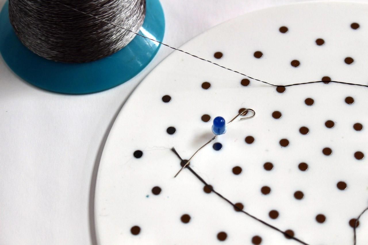 Resin Cast ThreadBoard for E-Textile Prototyping : 6 Steps (with ...