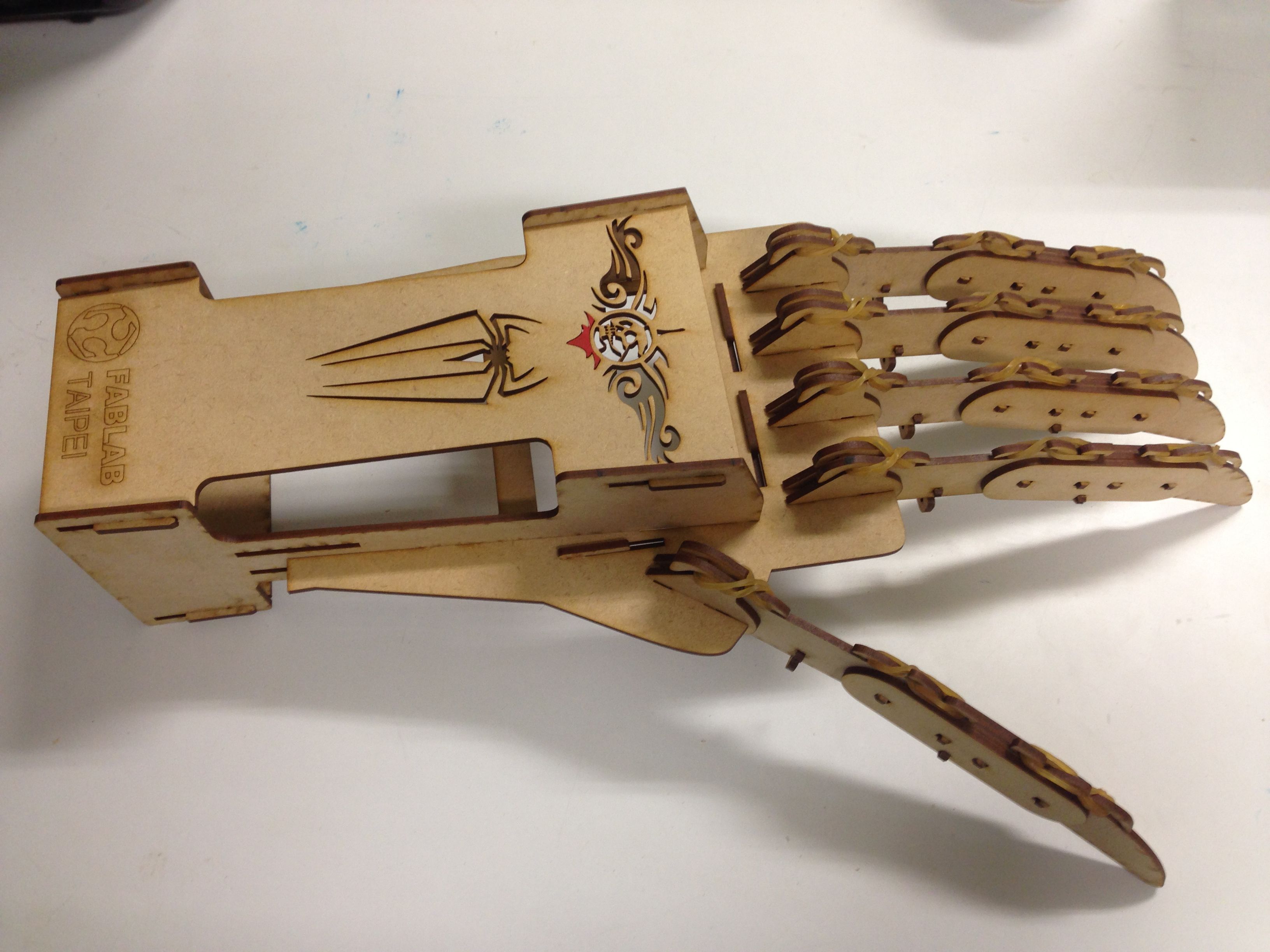 Laser-cut Mechanical Claw : 6 Steps (with Pictures) - Instructables