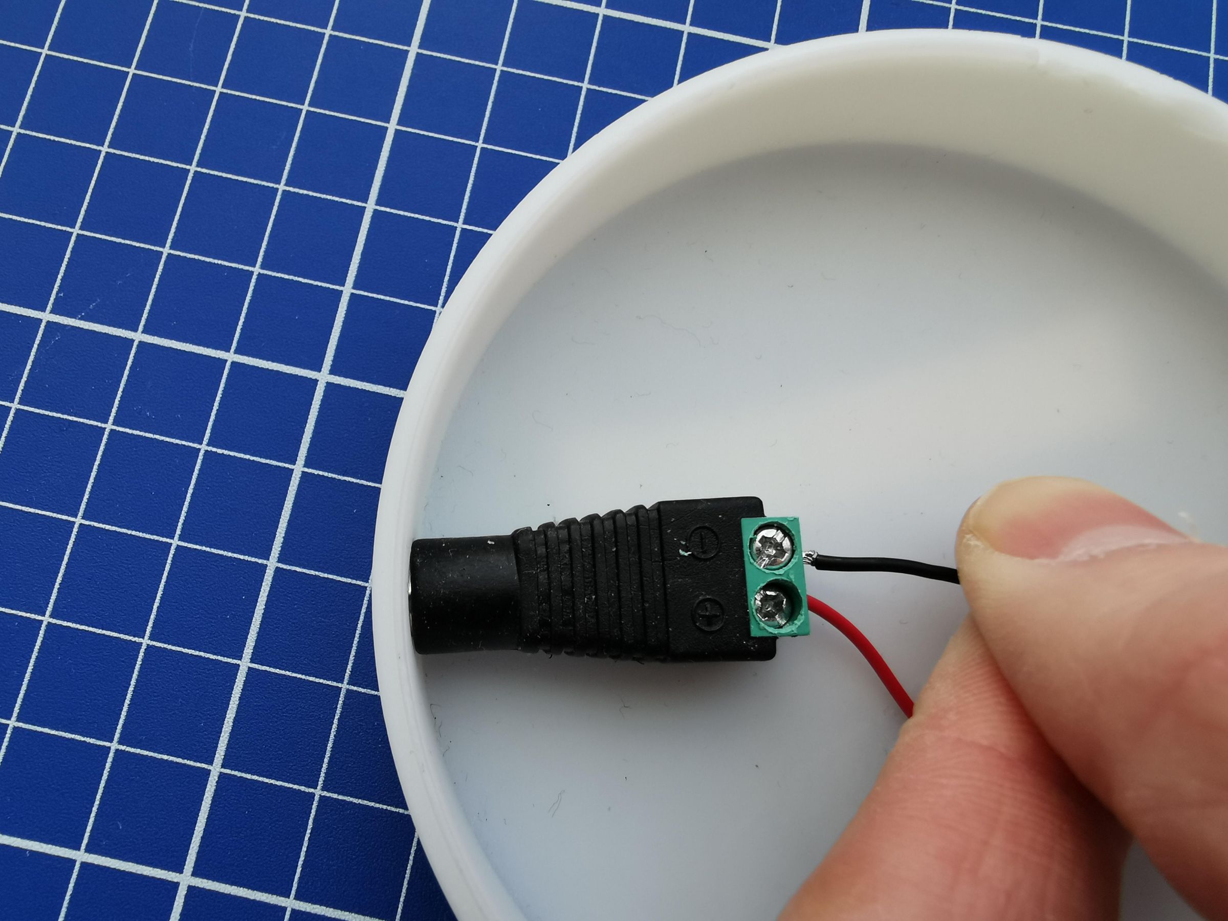 Magnetic Levitating Lamp : 7 Steps (with Pictures) - Instructables