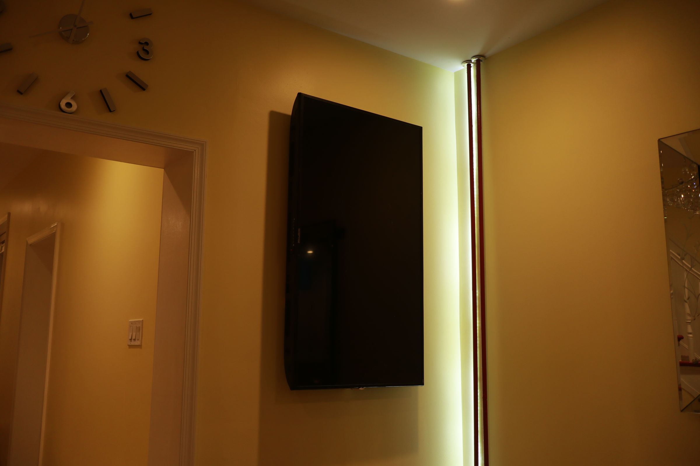 55inches, 4K Digital Photo Frame Display for Around $400 : 7 Steps ...