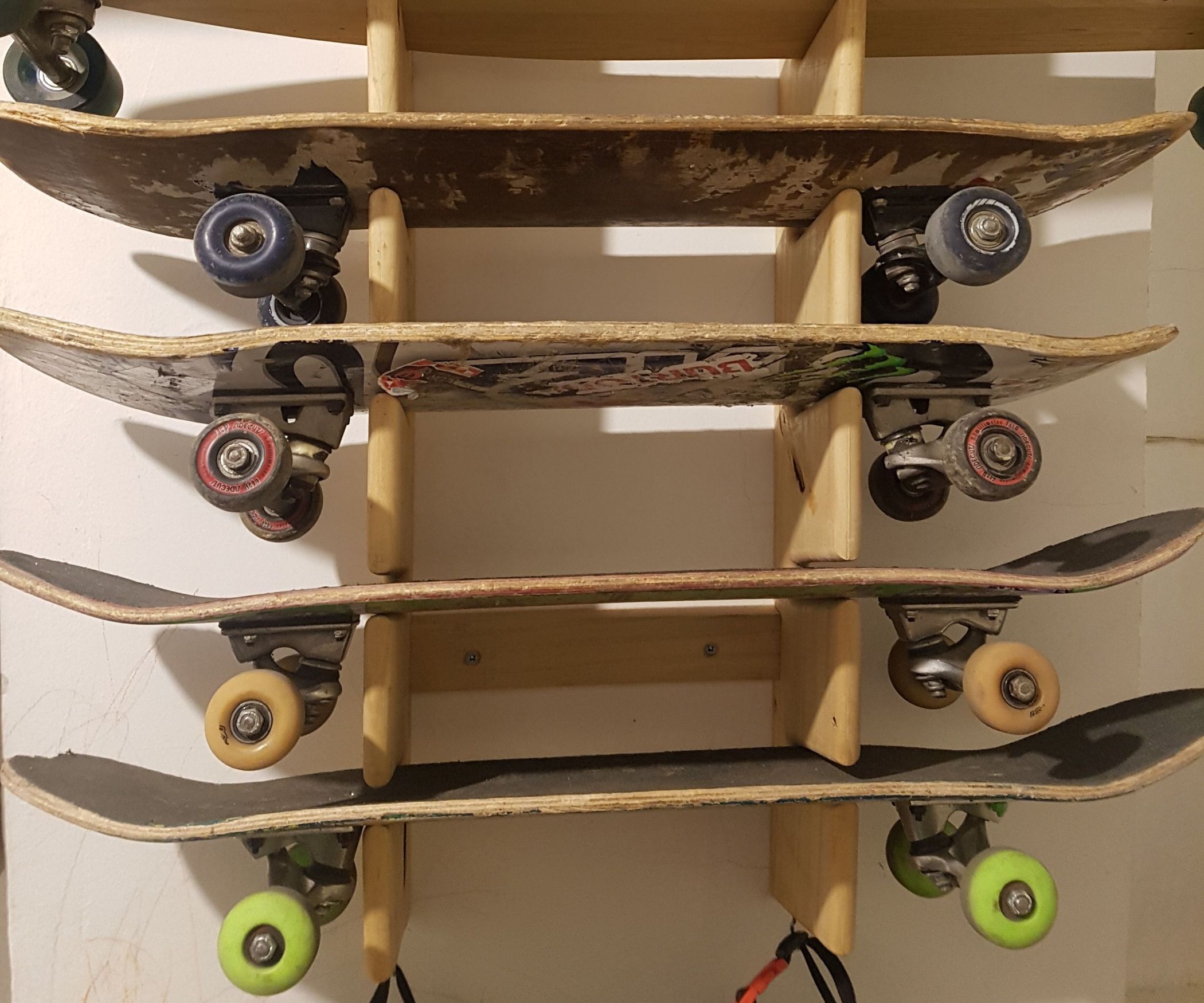 Skateboard Rack : 9 Steps - Instructables