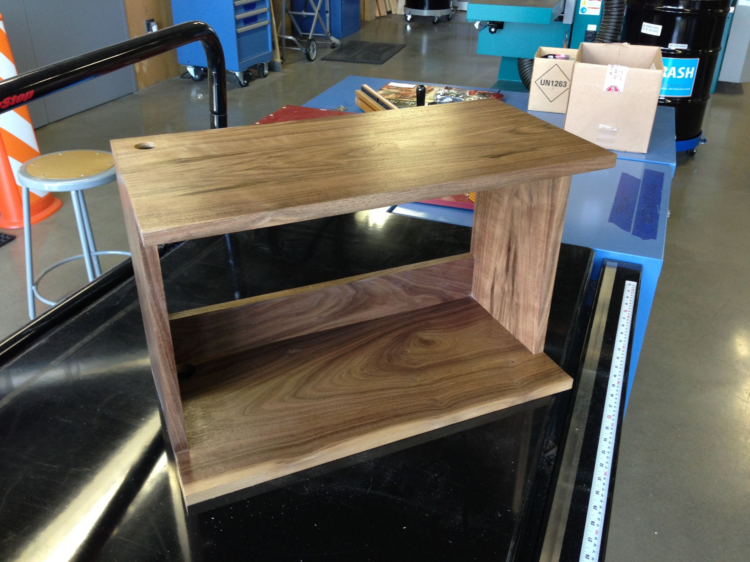 Wall-Mounted Standing Desk : 11 Steps (with Pictures) - Instructables