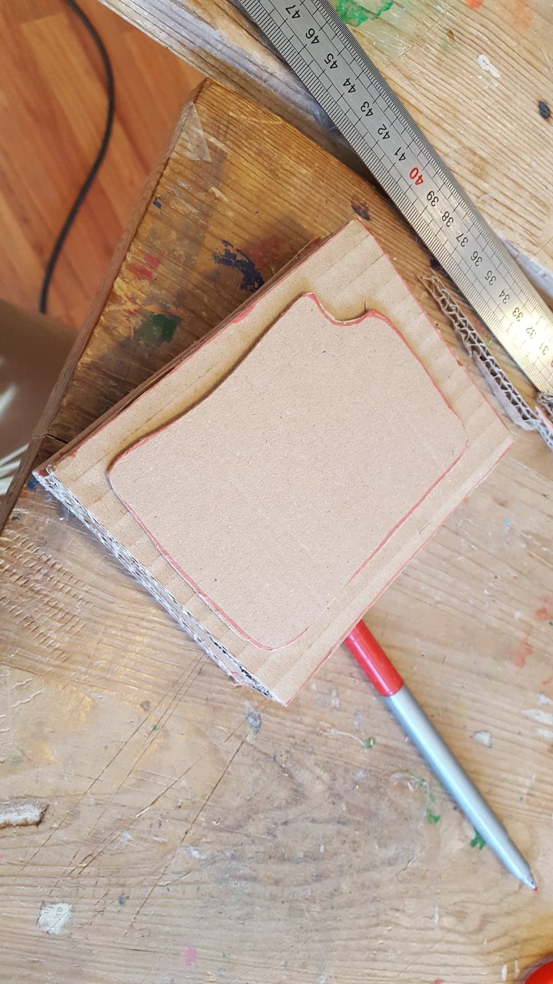 Cardboard Loot Llama Fortnite : 10 Steps (with Pictures) - Instructables