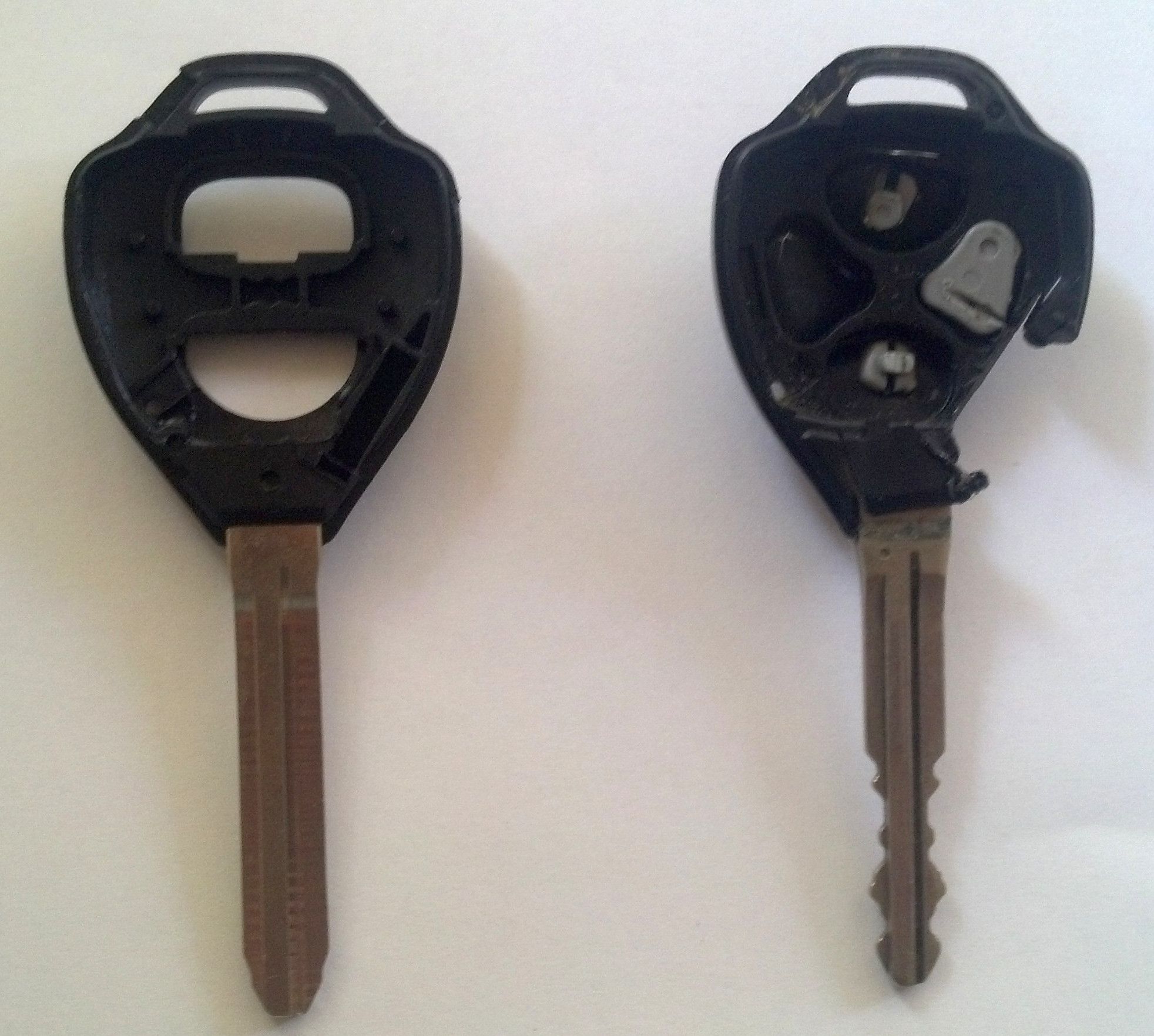 Economical Remote Key Replacement for a Toyota Yaris - Instructables