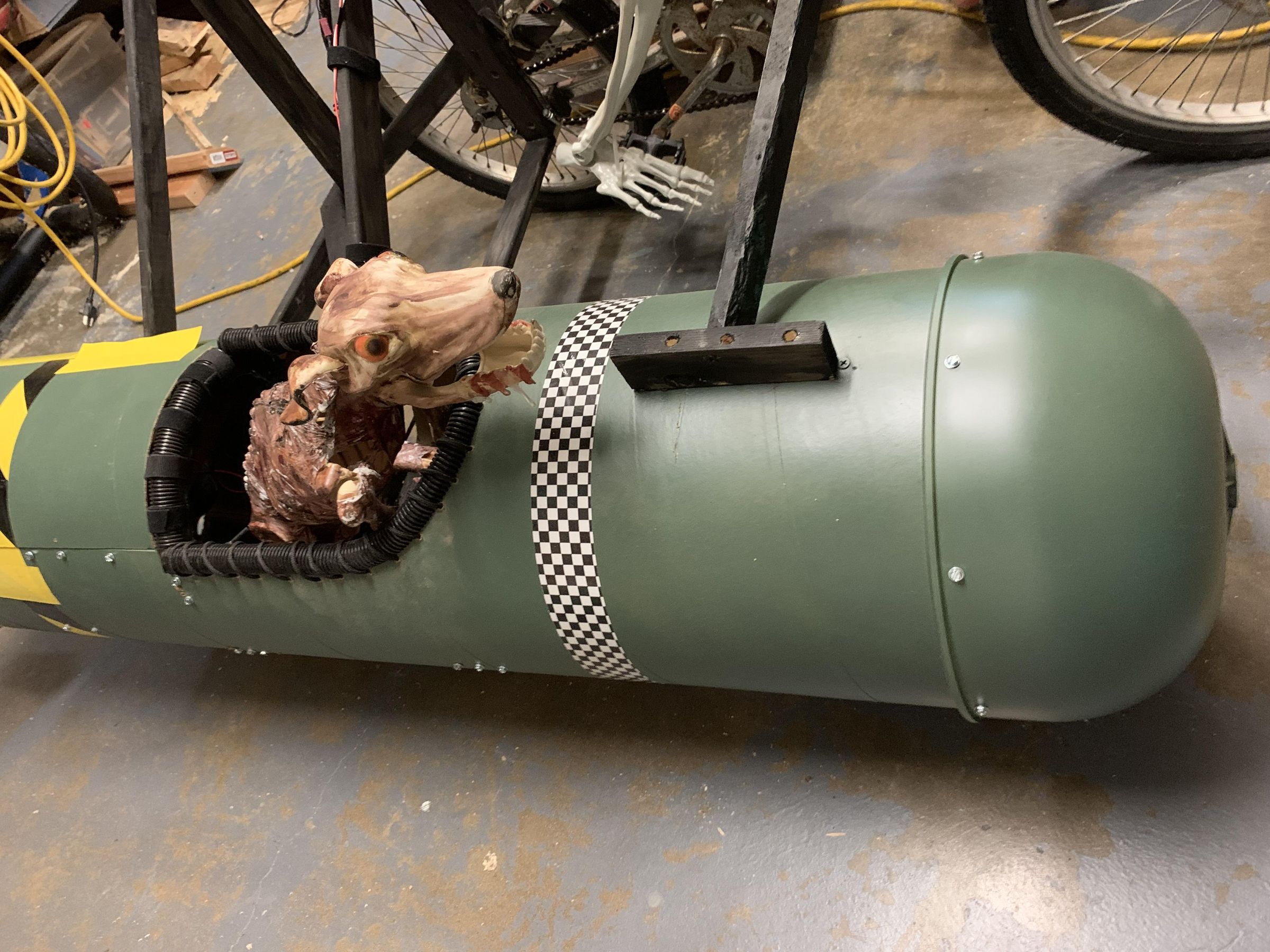 The Bike Riding Skeleton : 9 Steps (with Pictures) - Instructables