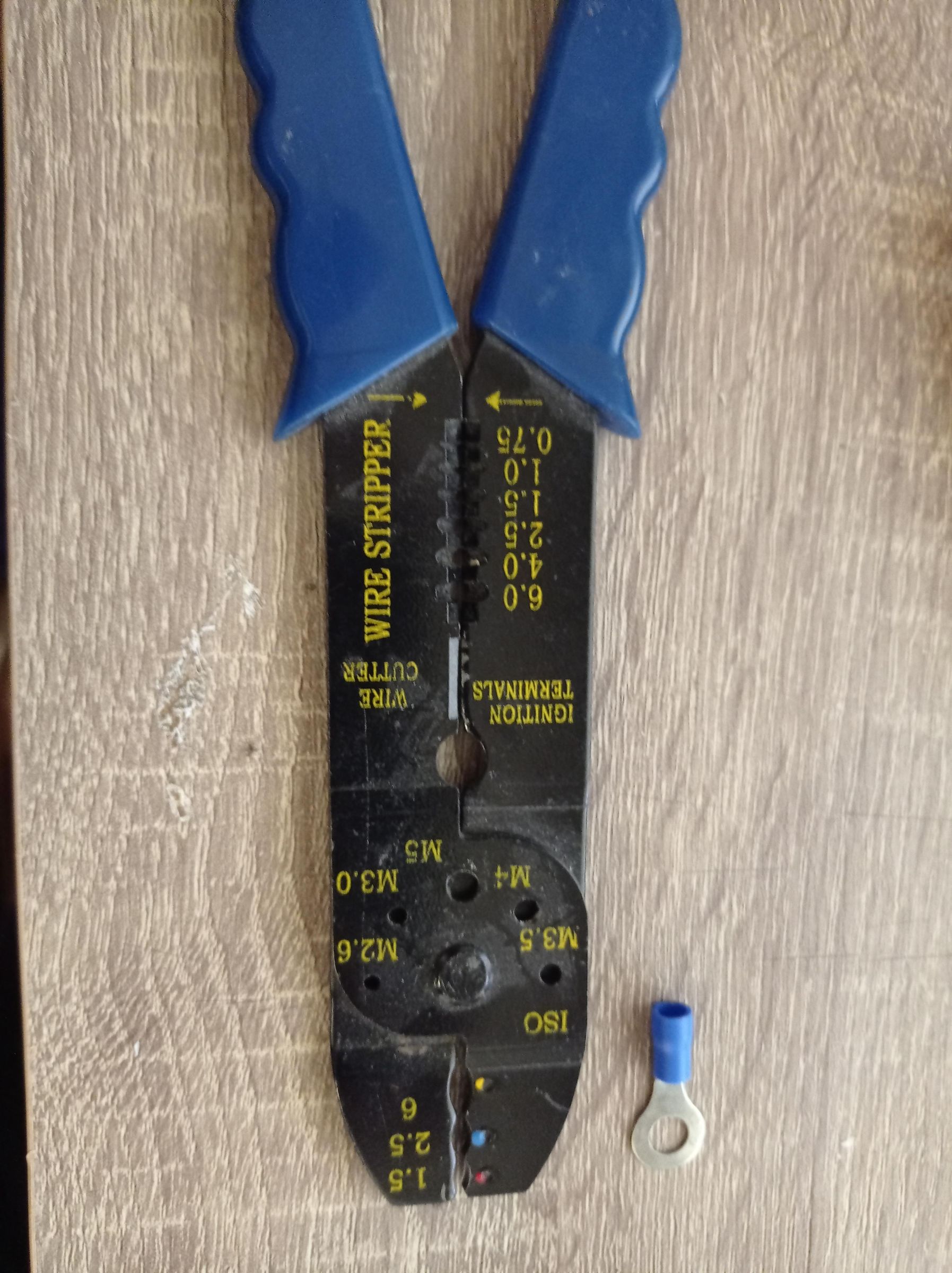 DIY Electrostatic Dust Print Lifter : 16 Steps (with Pictures ...