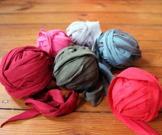 Upcycling: T-Shirt 2 Yarn : 3 Steps (with Pictures) - Instructables