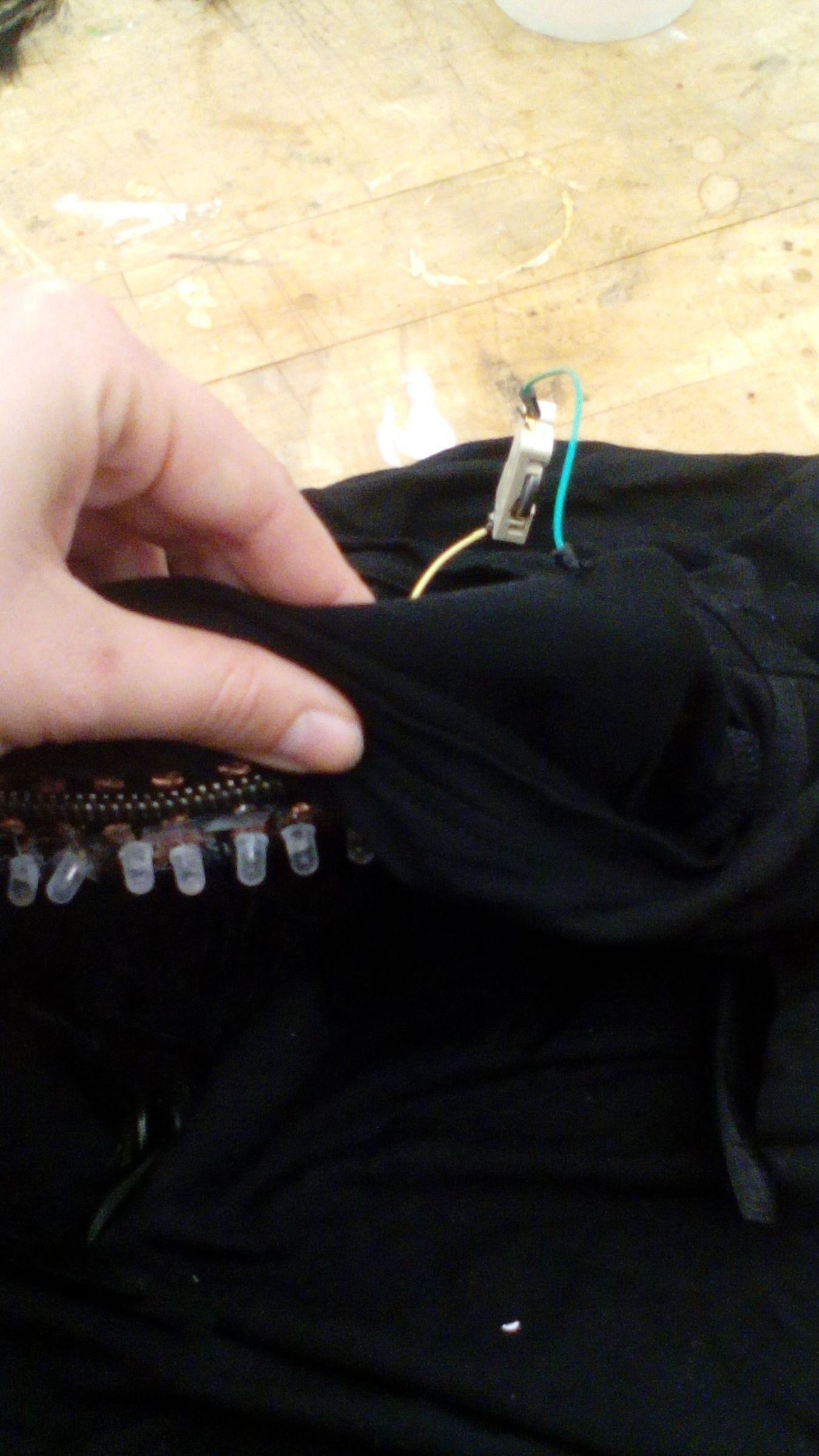 Interactive Zipper With LEDS : 4 Steps (with Pictures) - Instructables